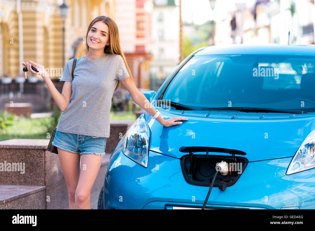 Woman key stand near hi-res stock photography and images - Alamy