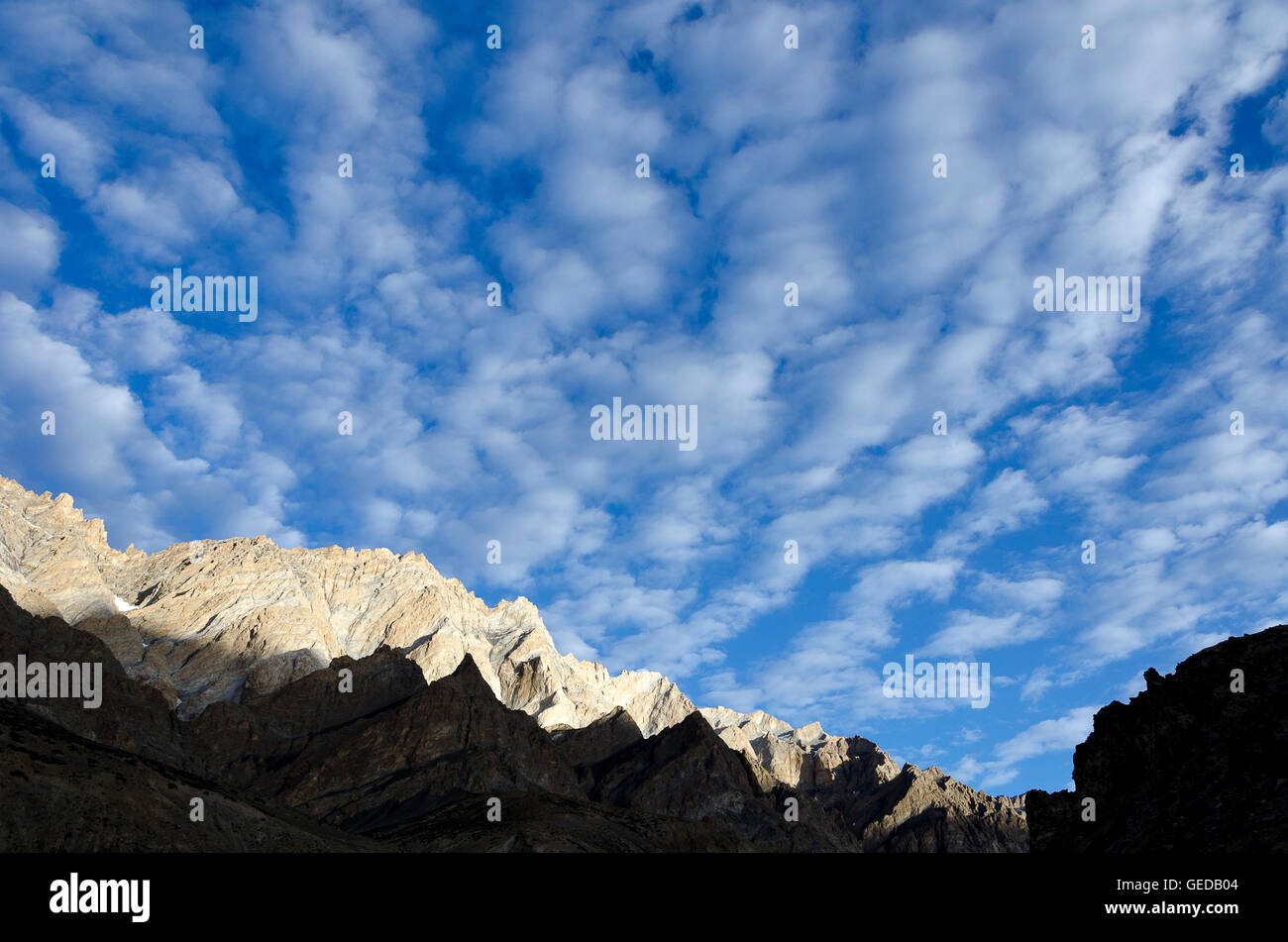 Clouds blue sky india view hi-res stock photography and images - Alamy