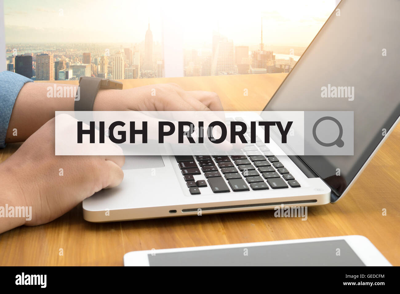 HIGH PRIORITY SEARCH WEBSITE INTERNET SEARCHING Stock Photo - Alamy