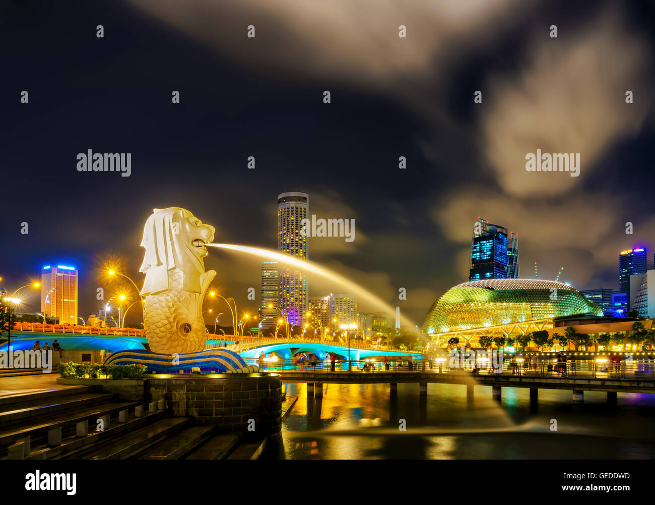 Singapore, Singapore - March 1, 2016: Merlion statue spraying the water ...