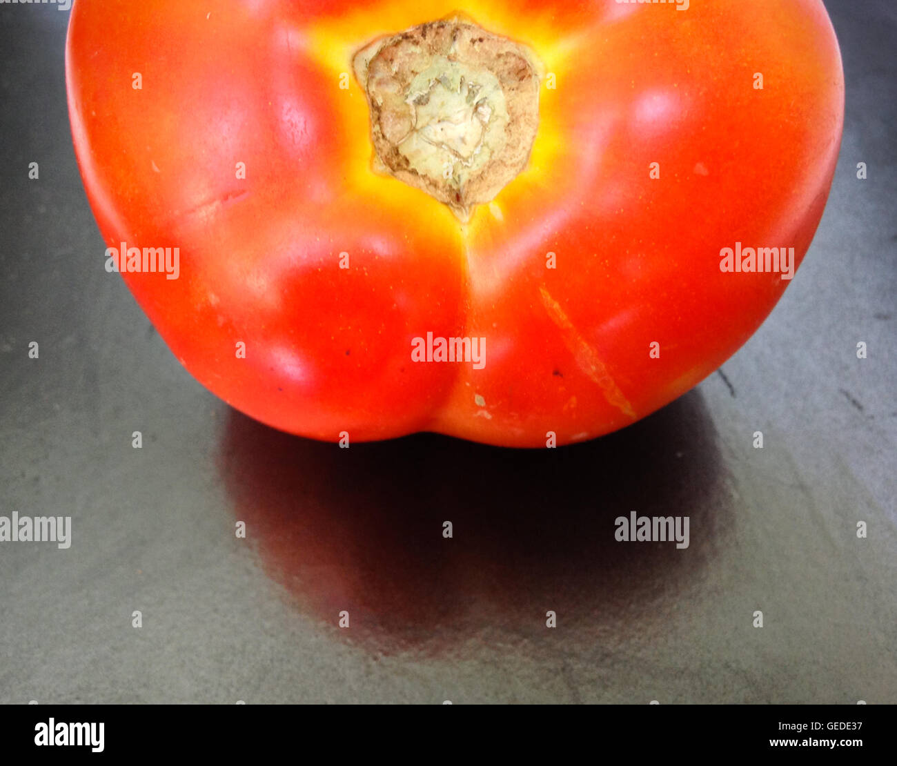 Tomato texture hi-res stock photography and images - Alamy