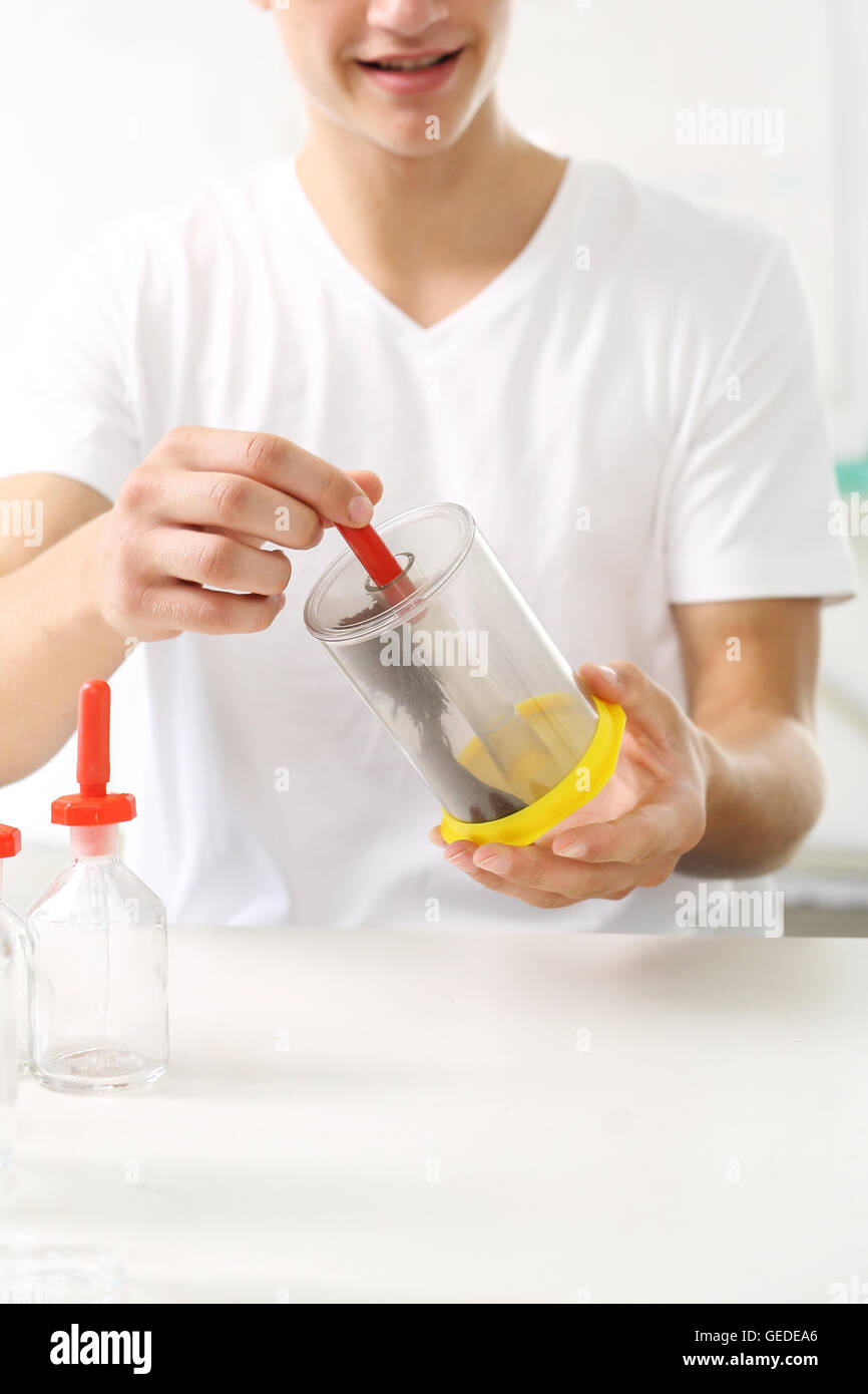 Science experience hi-res stock photography and images - Alamy