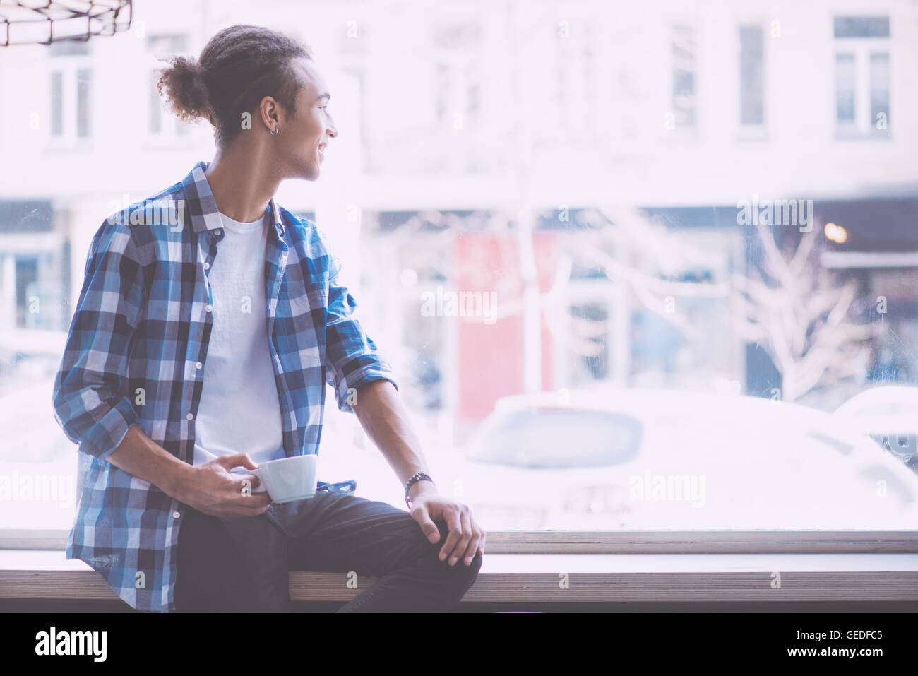 Look street hi-res stock photography and images - Alamy