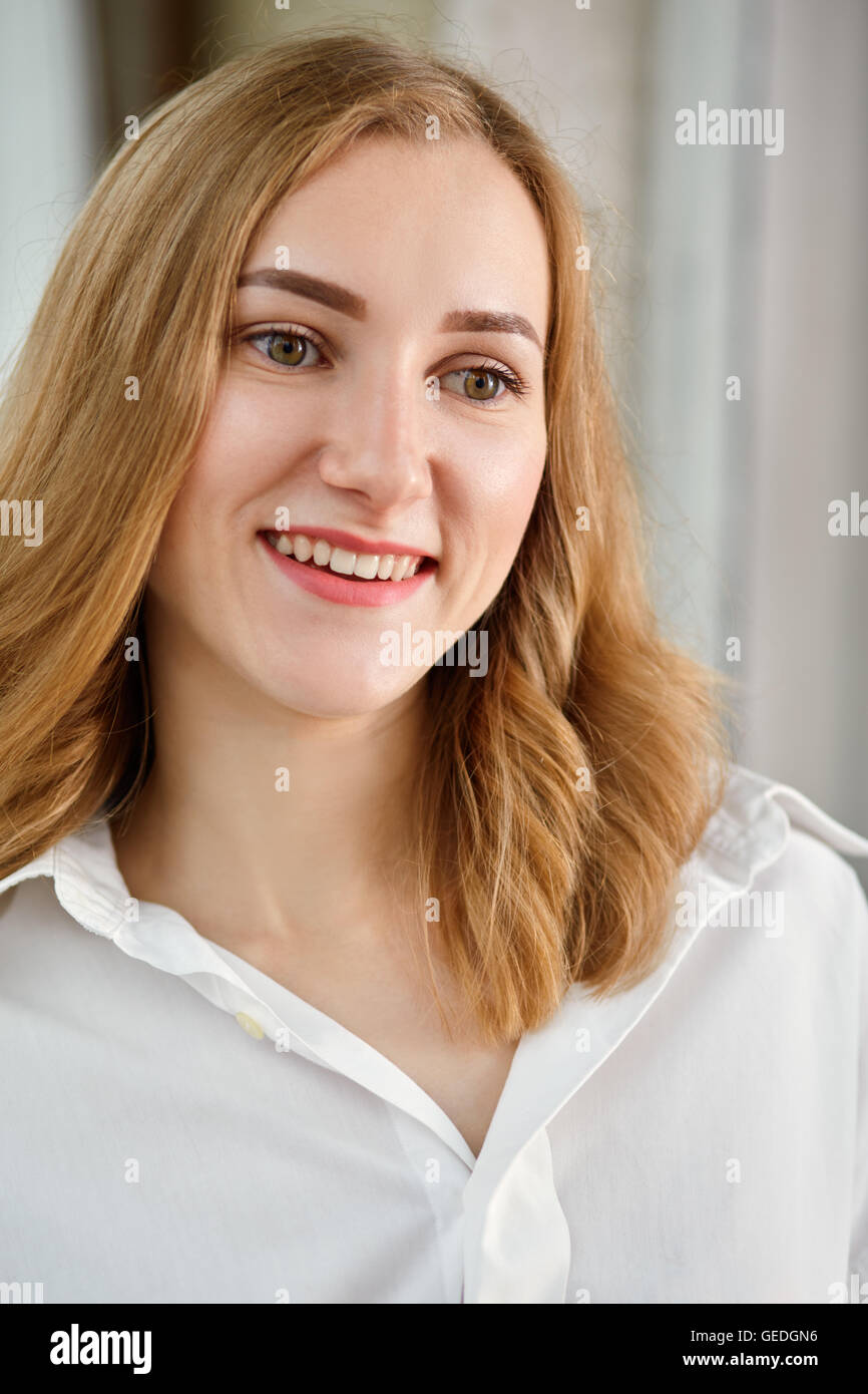 happy woman with long hair smiling portrait Stock Photo - Alamy