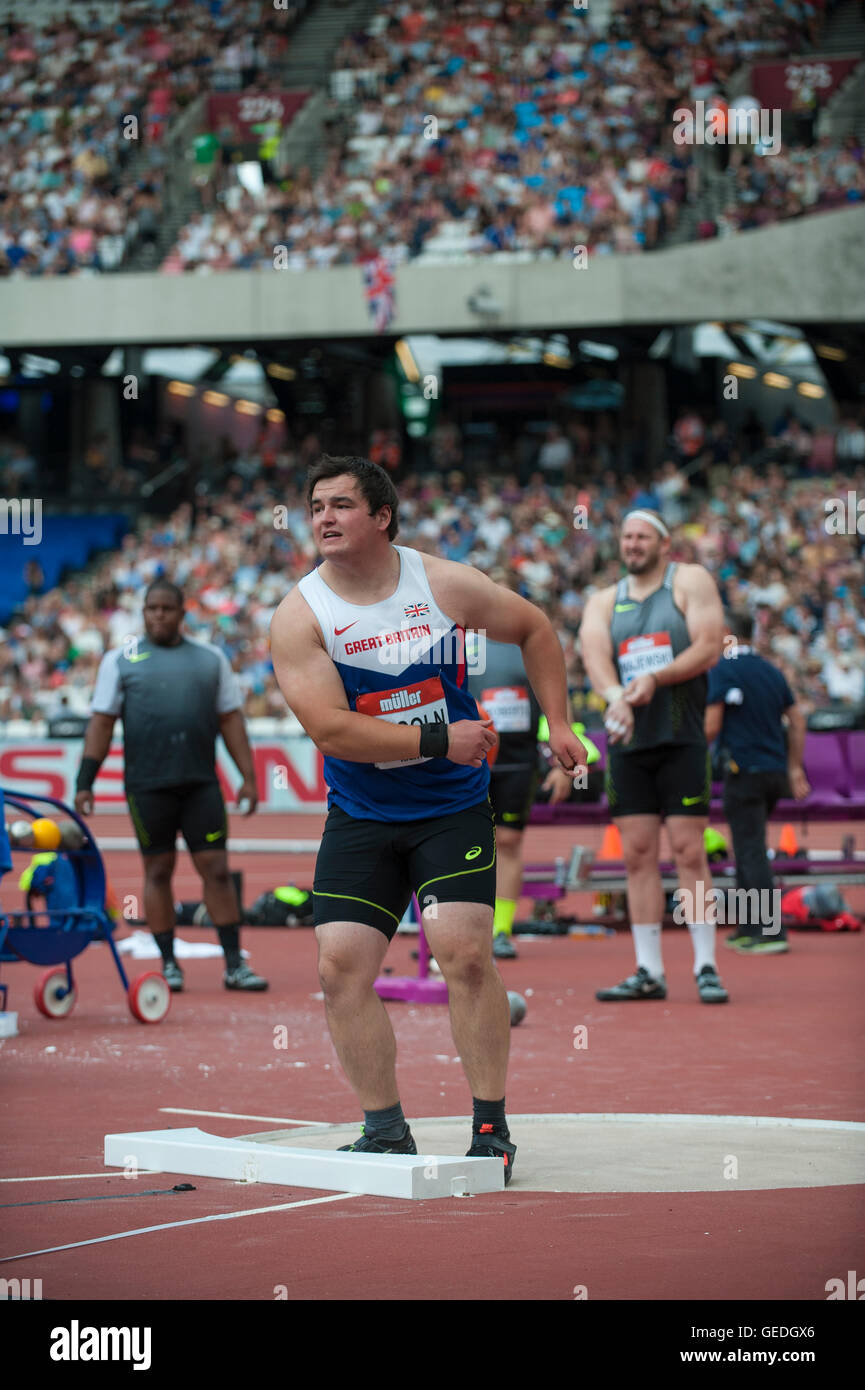 LONDON, ENGLAND - JULY 23: Scott Lincoln competing in the men's shot ...