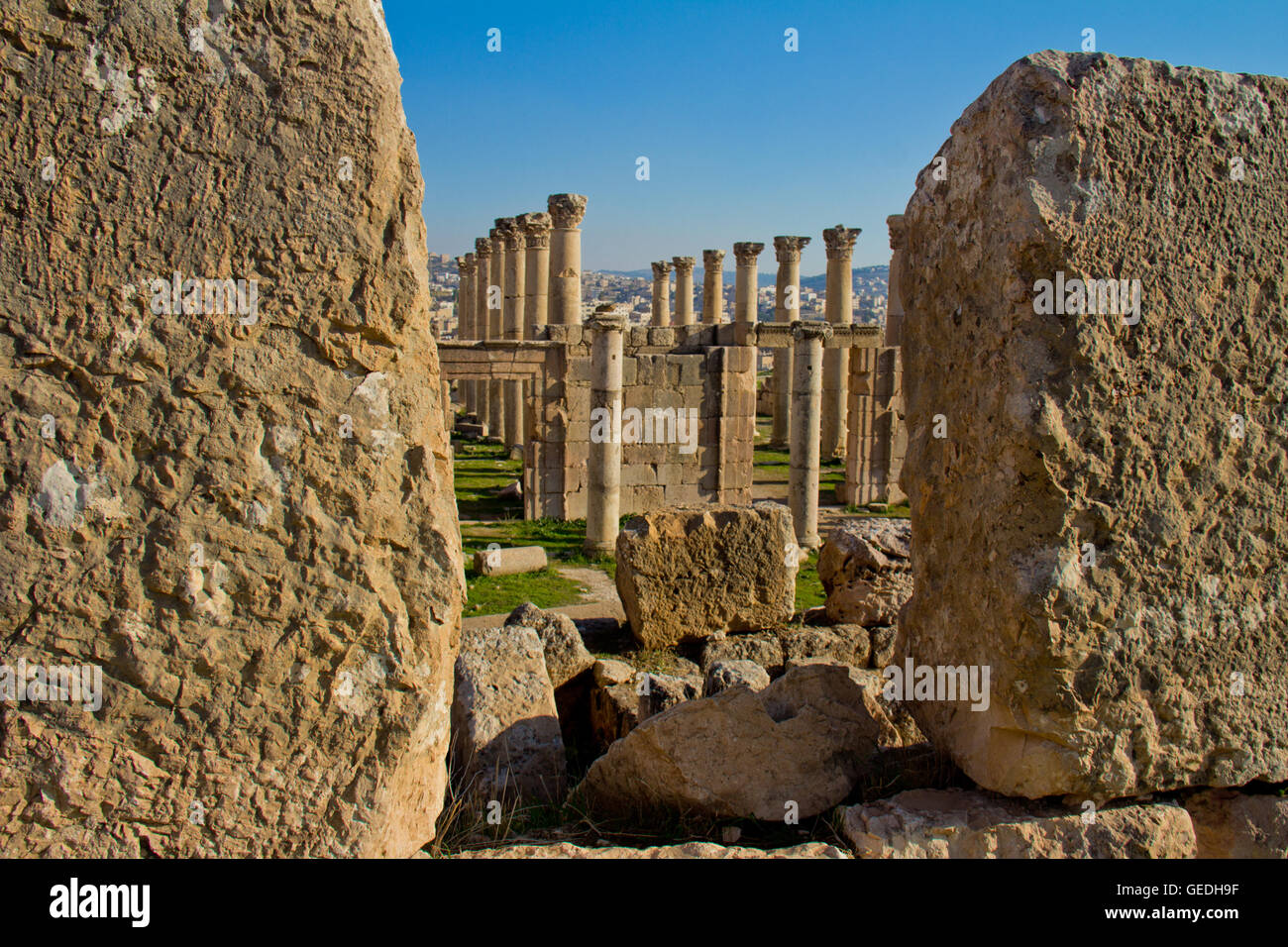 Jerash ruins hi-res stock photography and images - Alamy