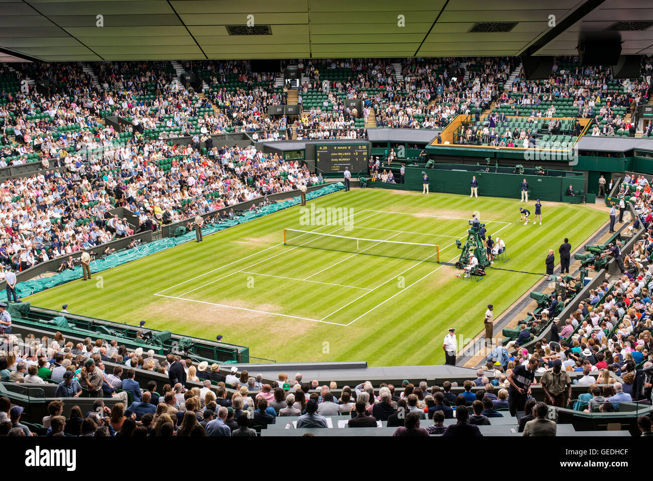 Centre court crowd spectators wimbledon High Resolution Stock ...