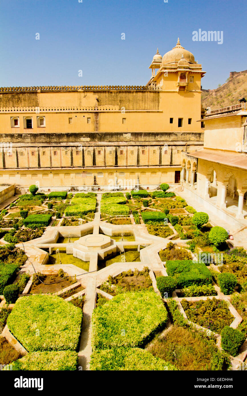 Amber fort garden hi-res stock photography and images - Alamy