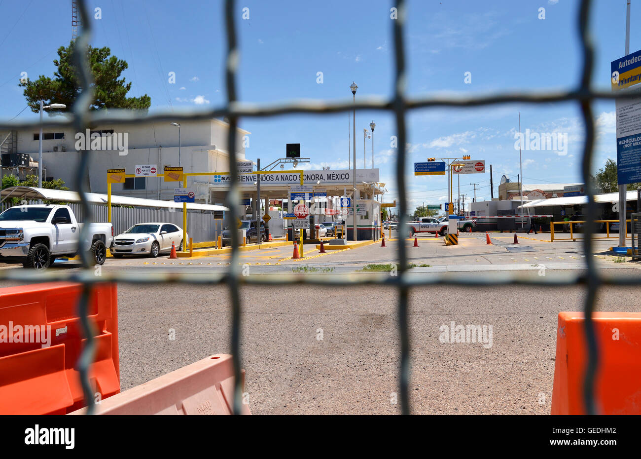 Vehicles exit the inspection station in Naco, Sonora, Mexico, and head ...