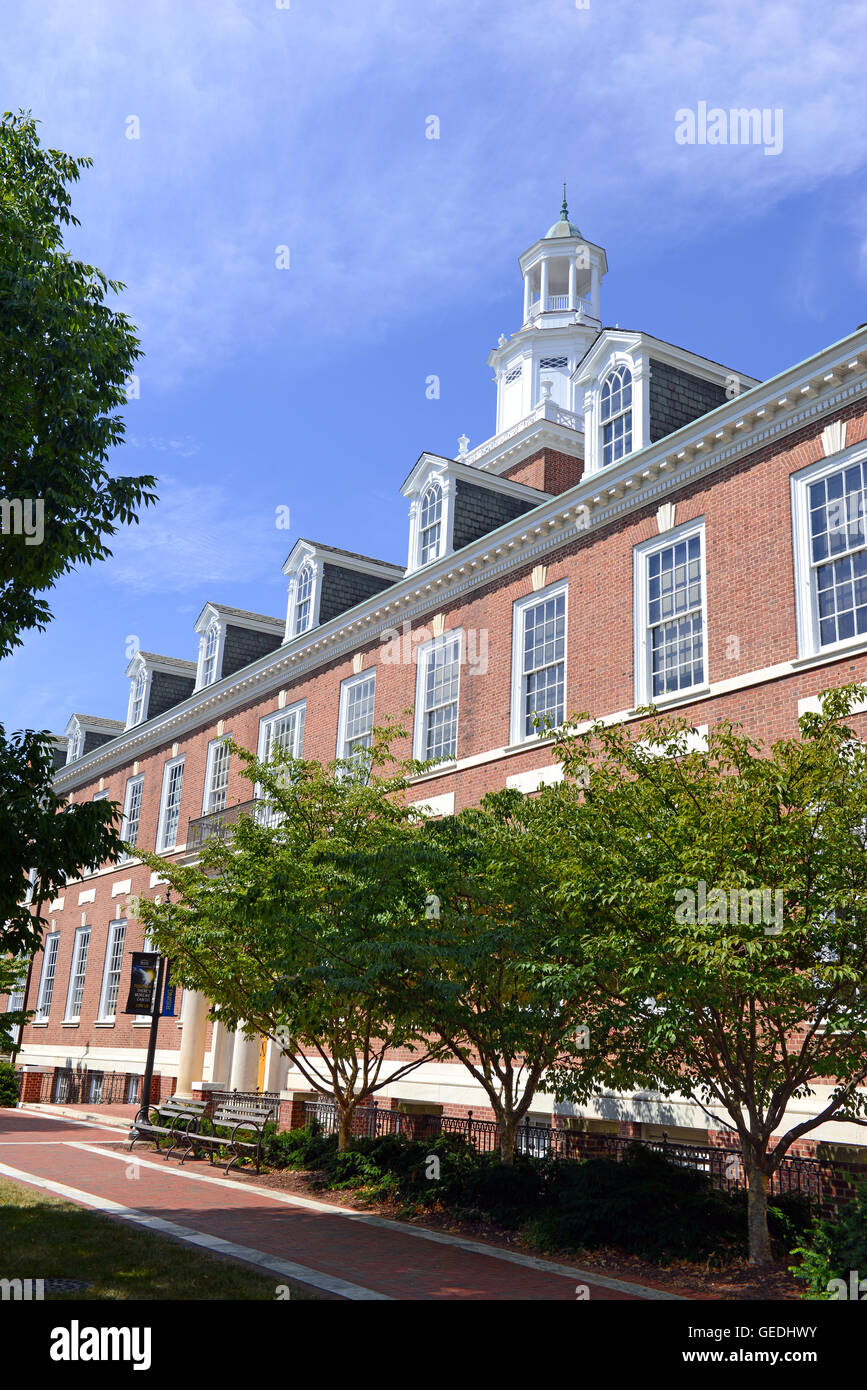 Homewood campus buildings hi-res stock photography and images - Alamy