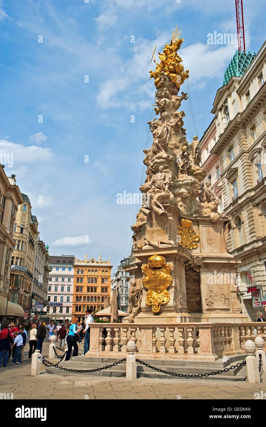 Vienna statue hi-res stock photography and images - Alamy