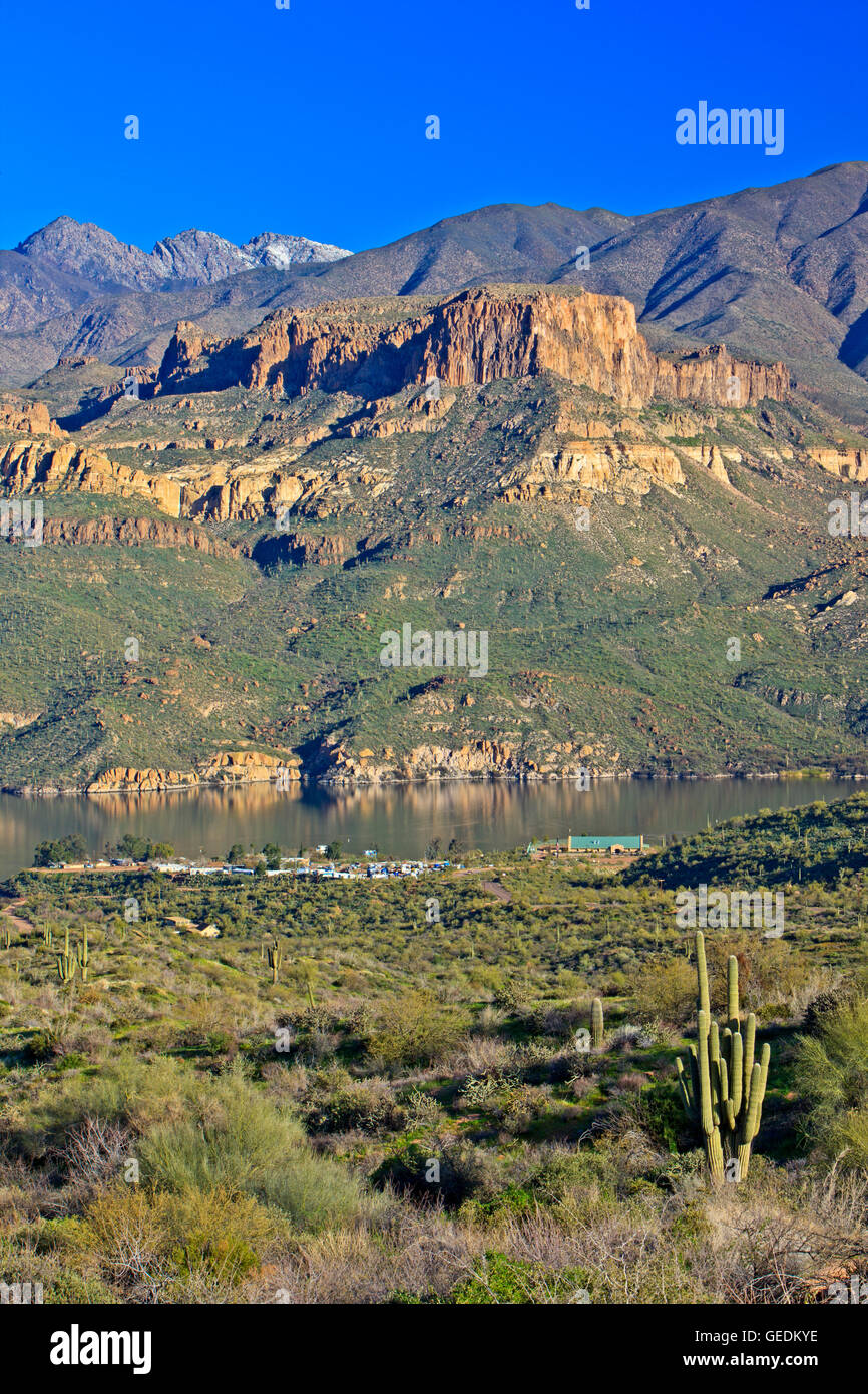 Apache lake hi-res stock photography and images - Alamy