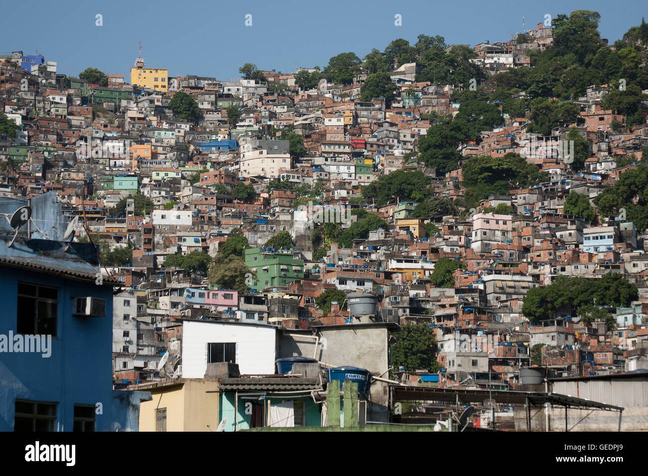 Favela brazil hi-res stock photography and images - Alamy