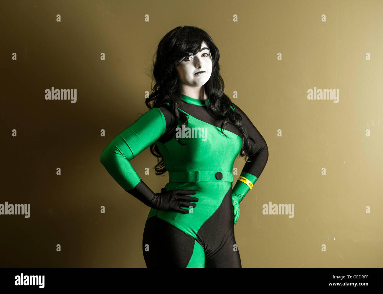 Cosplayer poses for photographs at a Comic Con convention Stock Photo ...