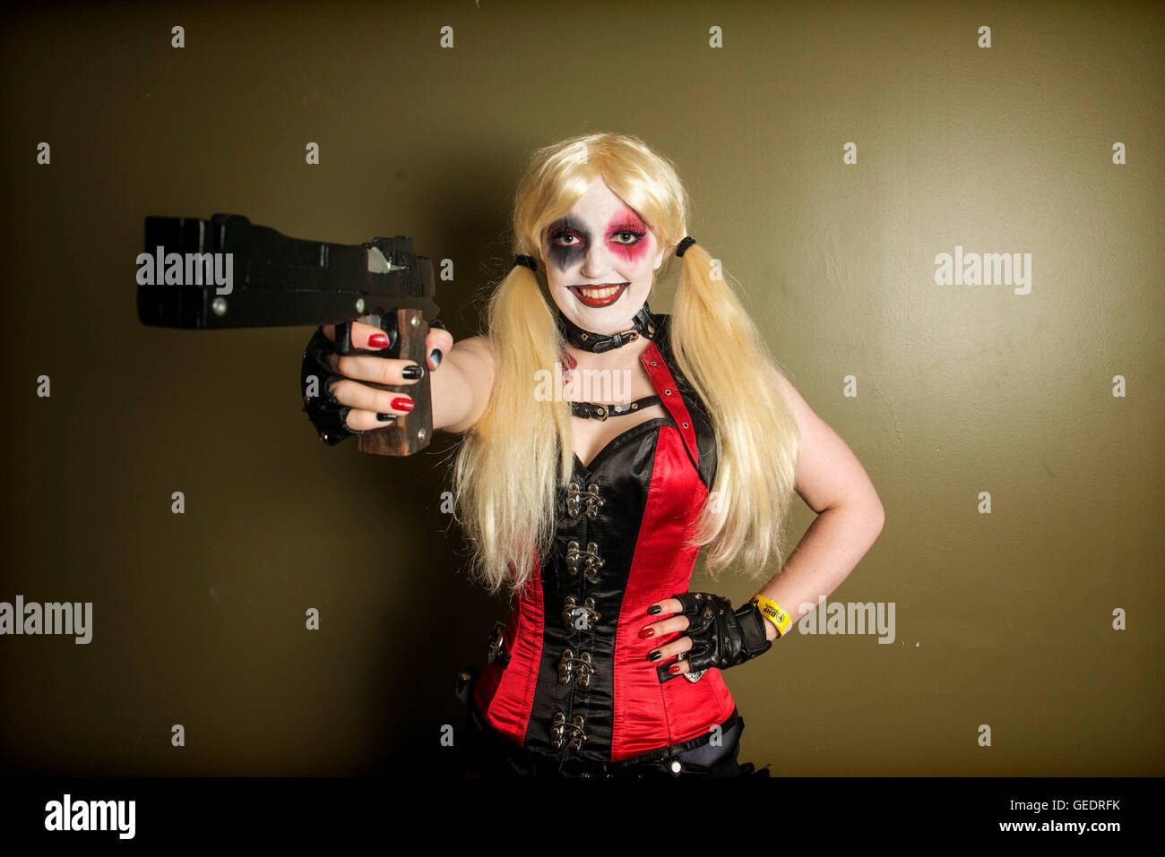 Female cosplaying at comicon hi-res stock photography and images - Alamy