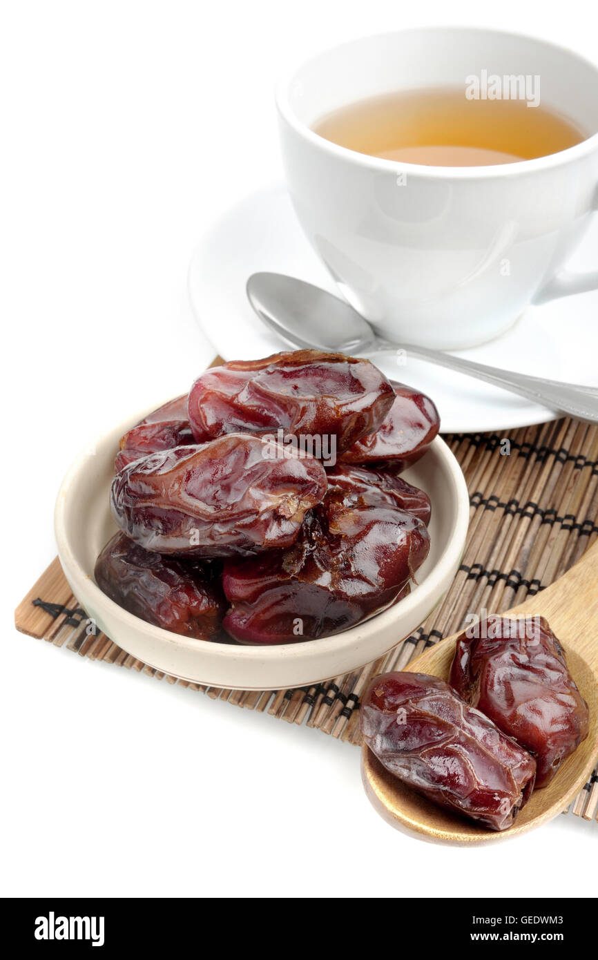 Saudi dates and tea hi-res stock photography and images - Alamy