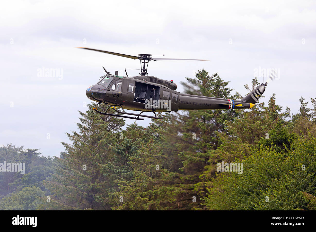 Uh iroquois huey helicopter hi-res stock photography and images - Alamy