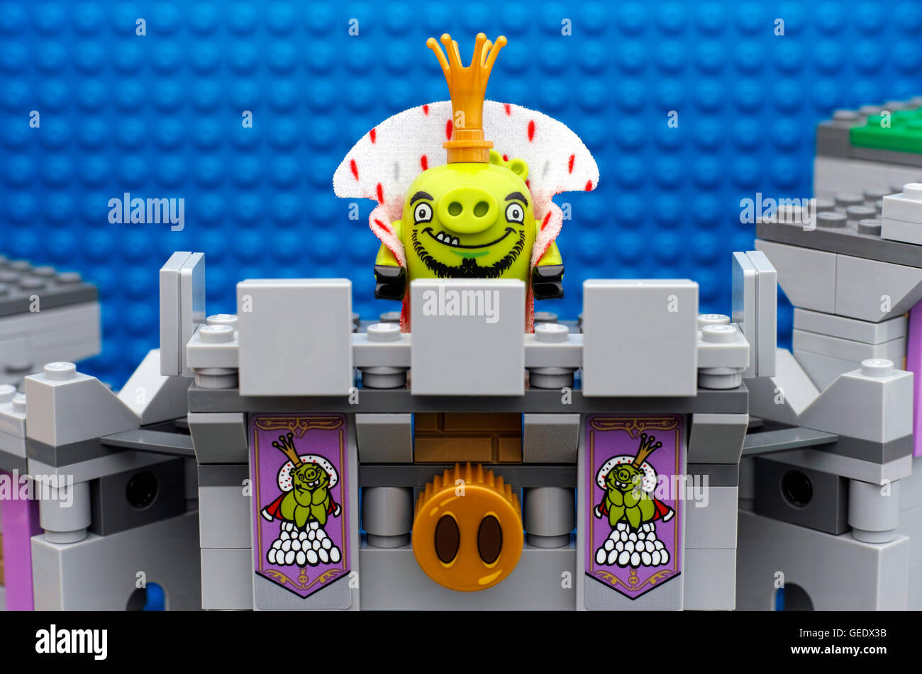 Lego castle hi-res stock photography and images - Alamy