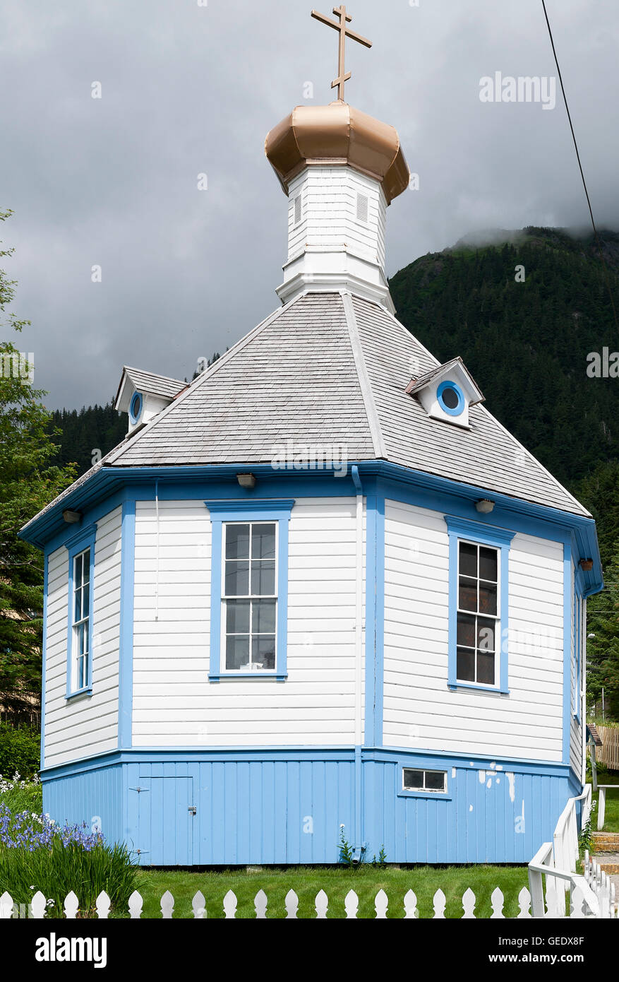 Simple church hi-res stock photography and images - Alamy