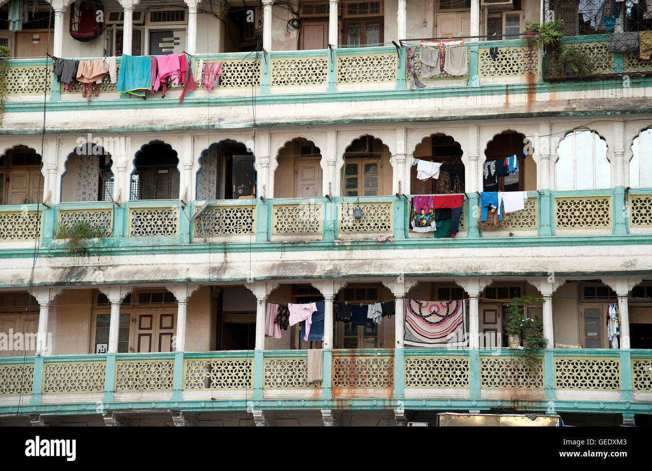 Chawl mumbai hi-res stock photography and images - Alamy