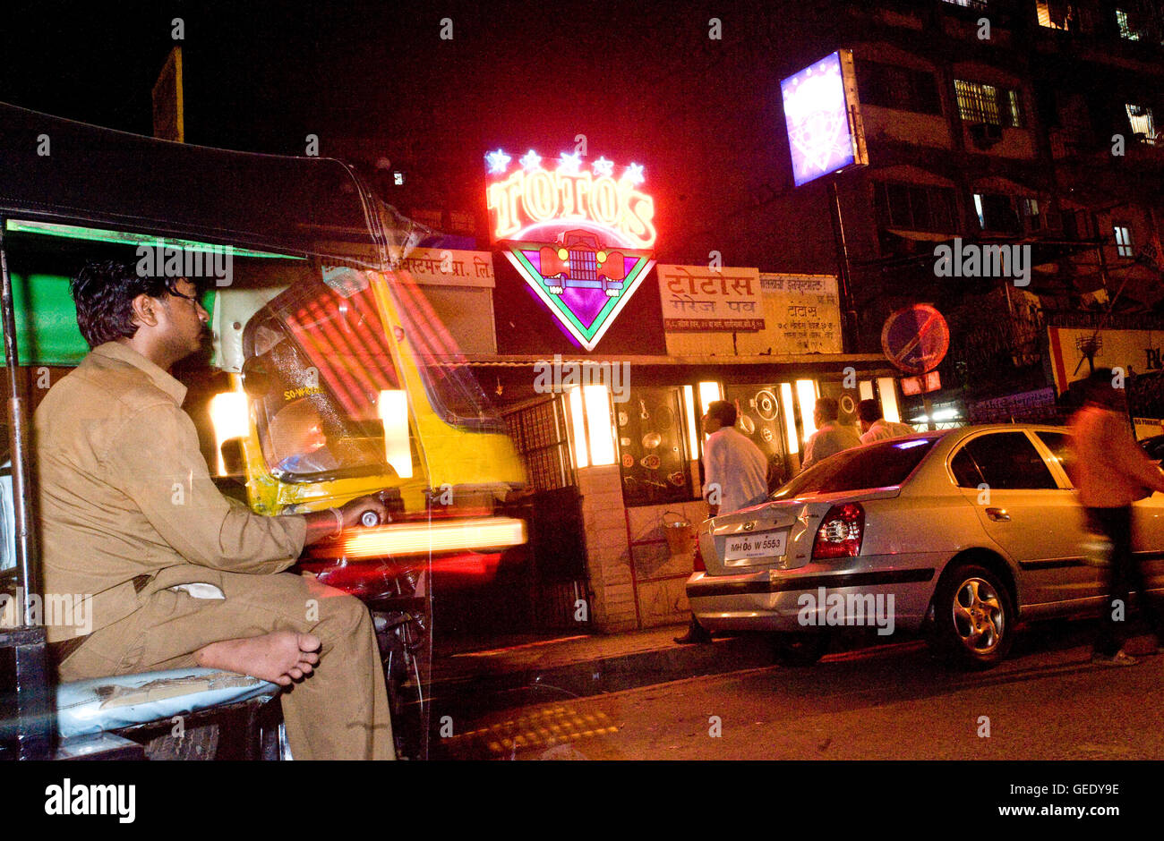 Iconic Mumbai Bars: Toto's Bar and Garage, Bandra Stock Photo - Alamy