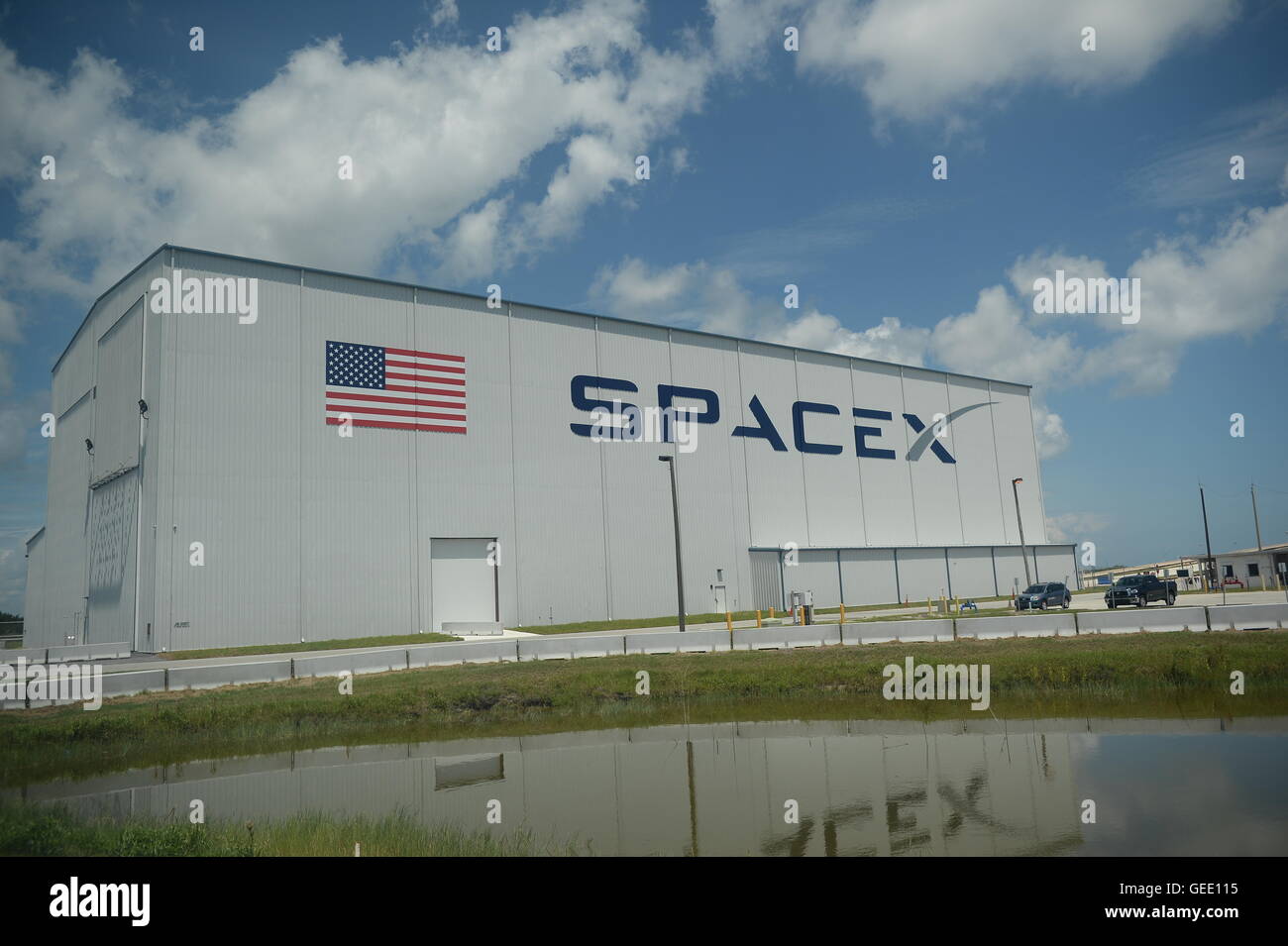 SpaceX Rocket Assembly and storage building at the Kennedy Space Centre ...