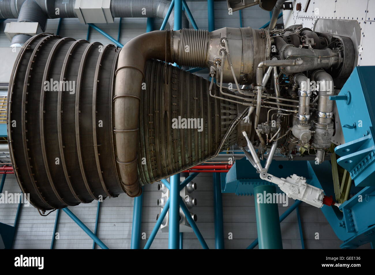 Apollo command / service module and Saturn V Rocket at The Kennedy ...