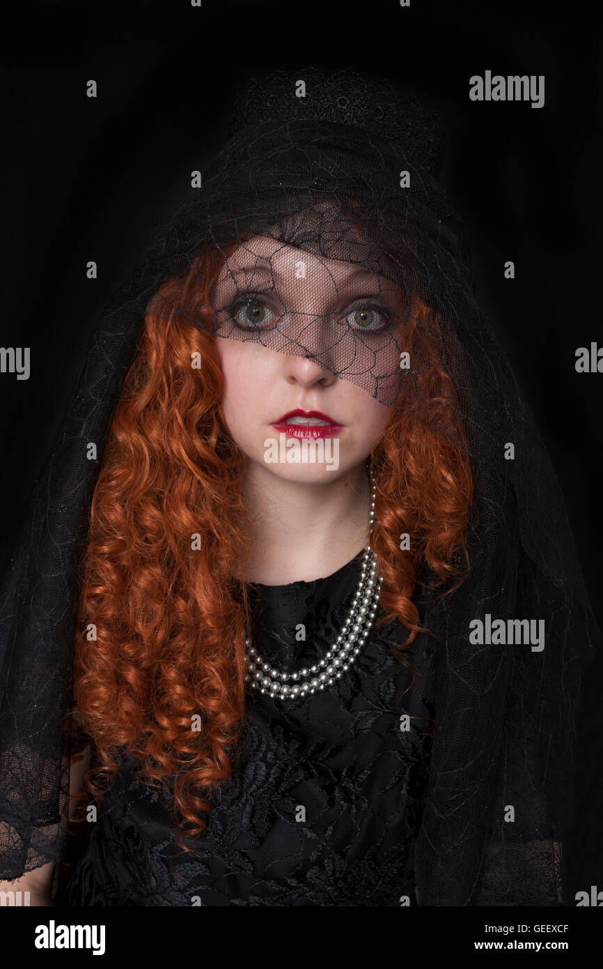 Black veil mourning hi-res stock photography and images - Alamy