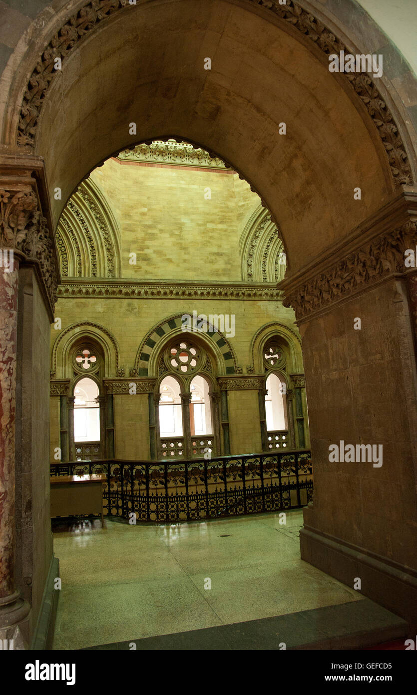 Image interior cst station building hi-res stock photography and images ...