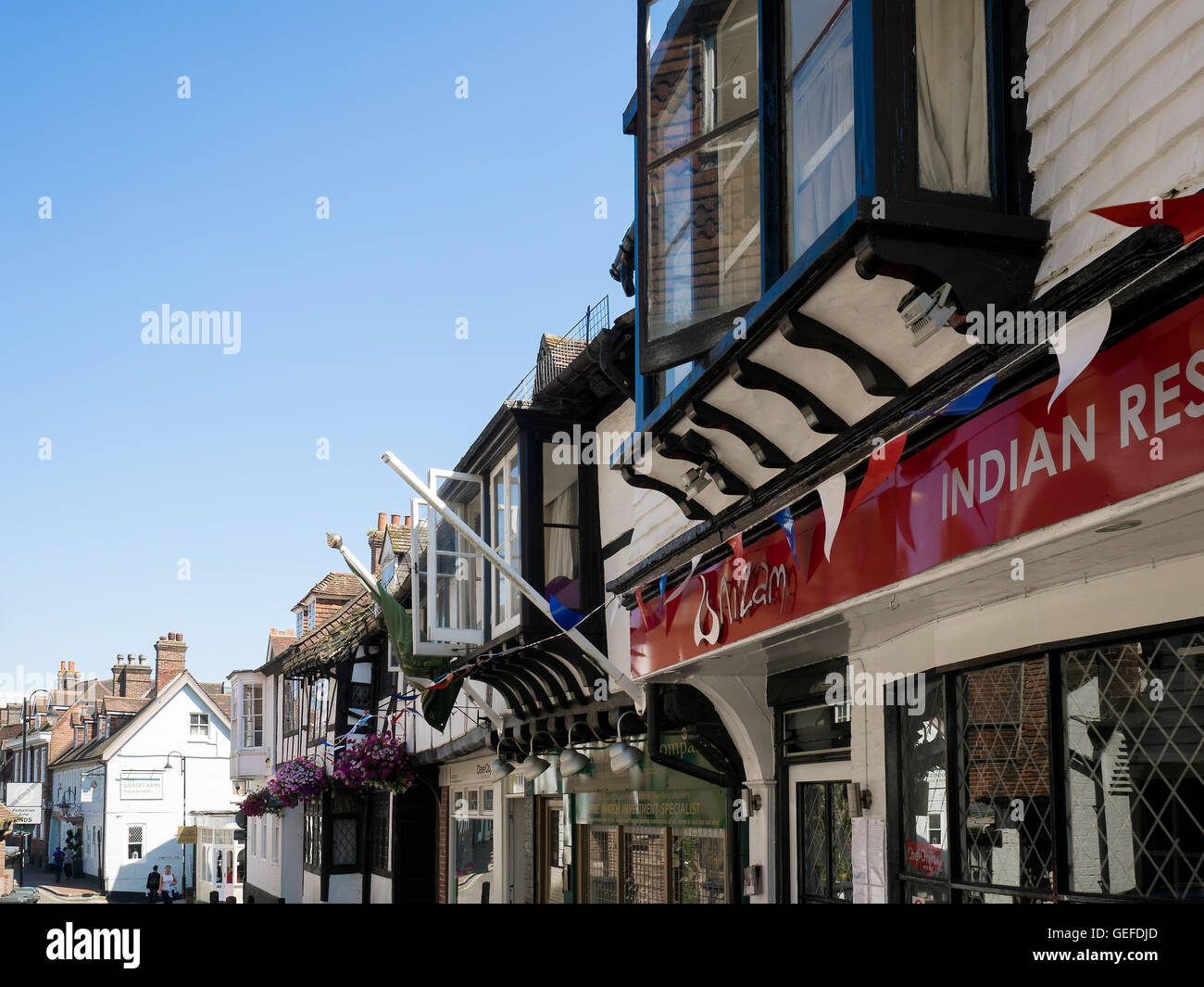 View of the High Street in East Grinstead Stock Photo - Alamy