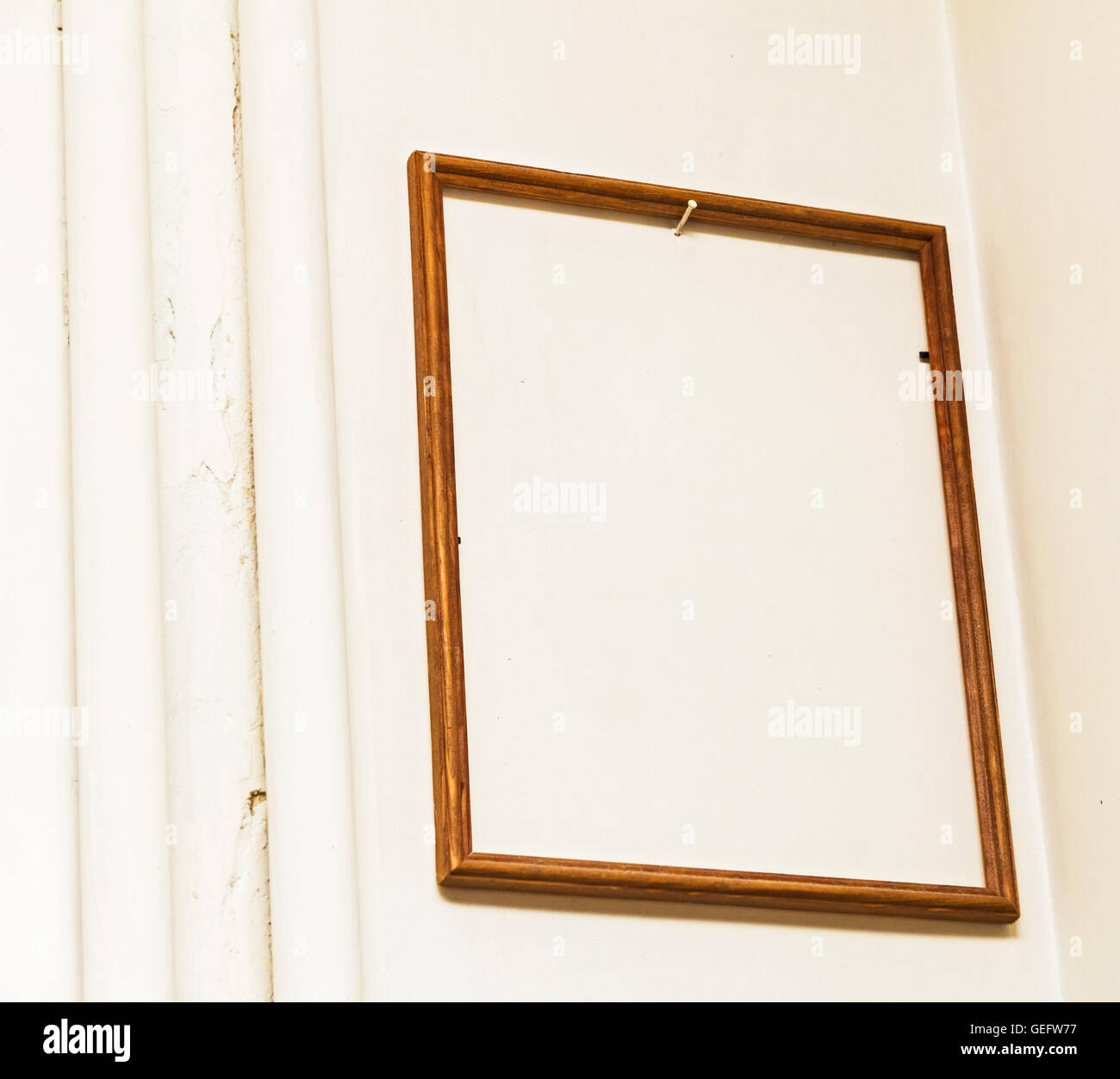 Empty wooden frame hi-res stock photography and images - Alamy