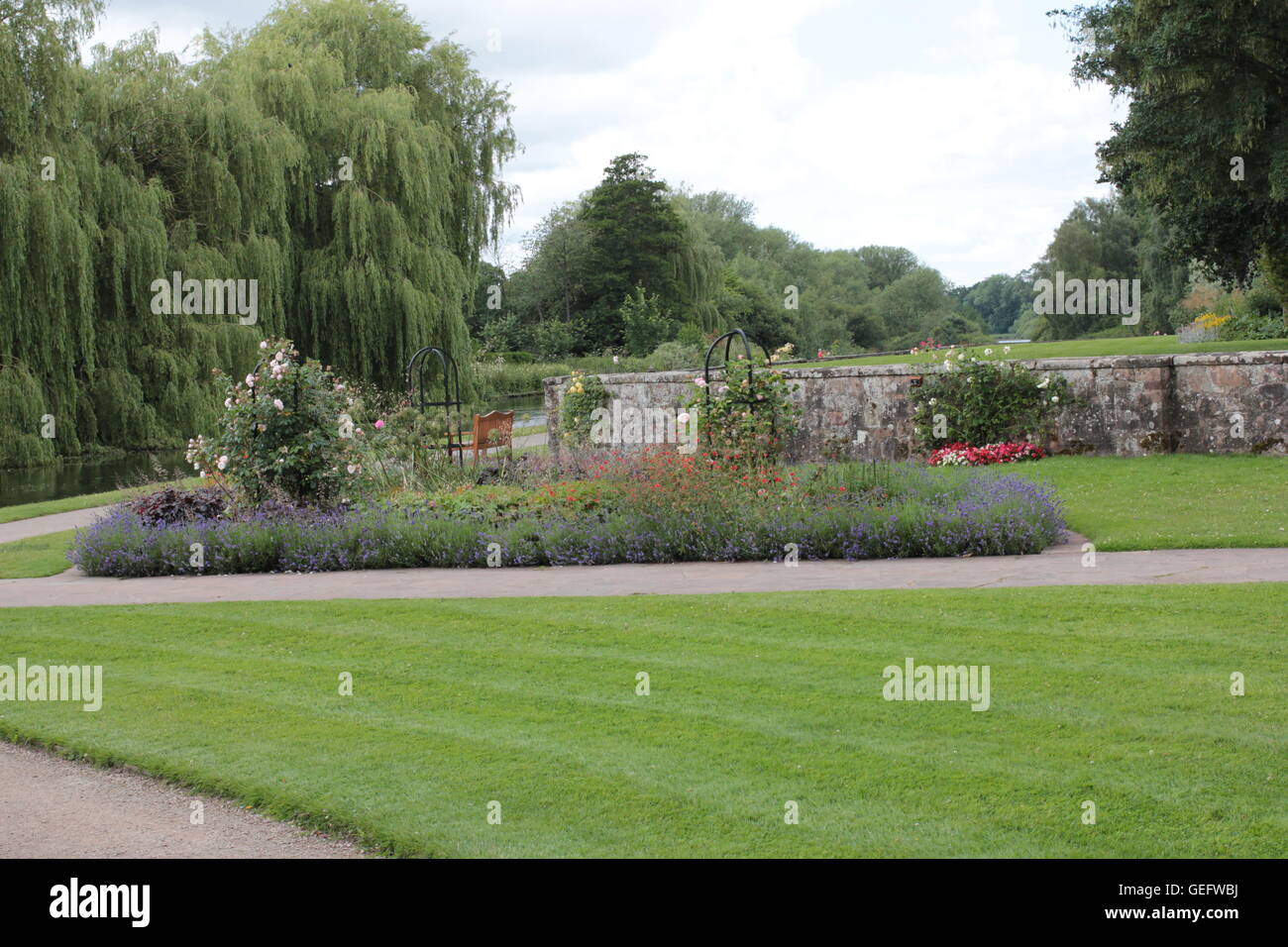 Formal gardens at Coombe Abbey Stock Photo - Alamy