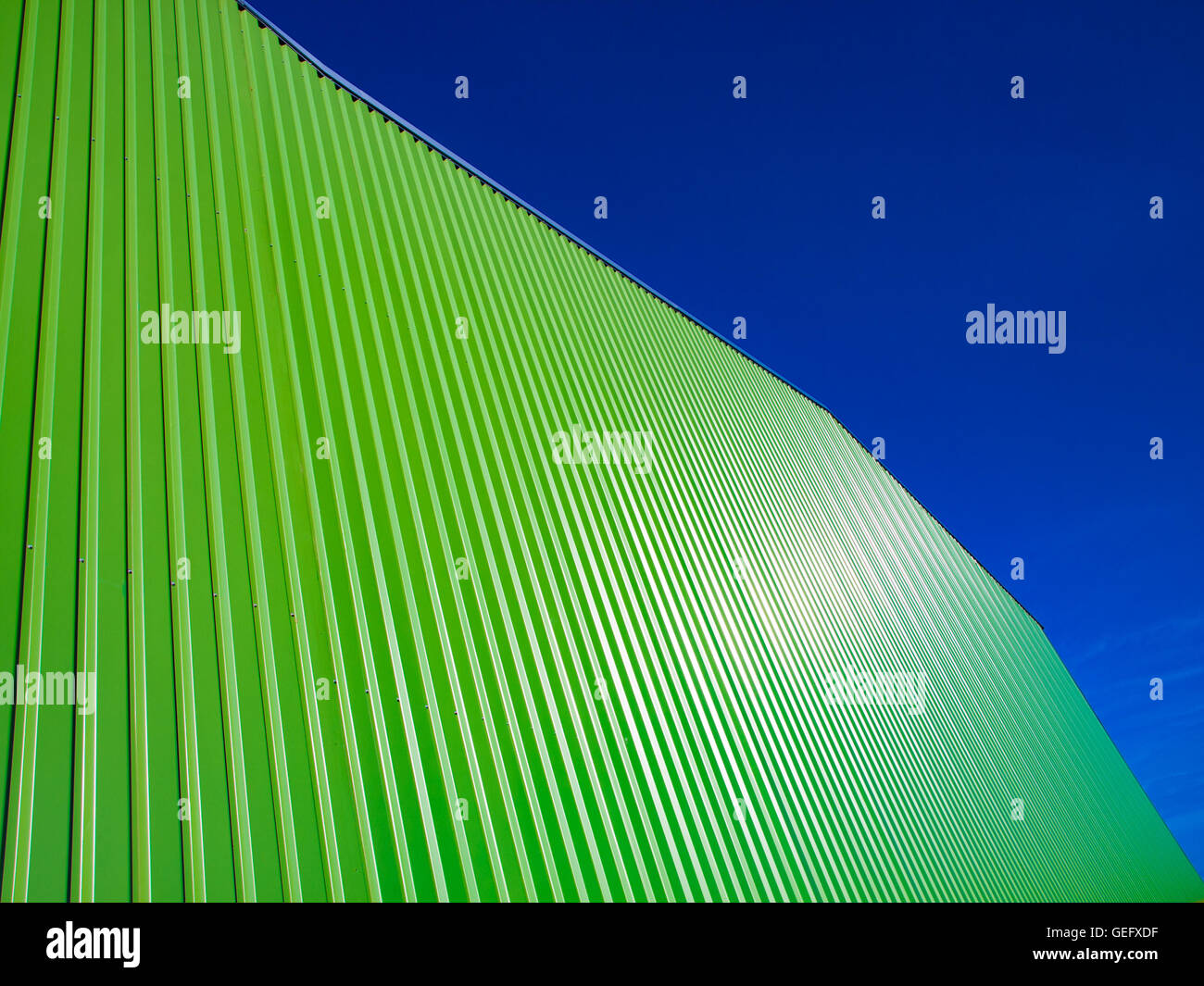 Green metal roof hi-res stock photography and images - Alamy