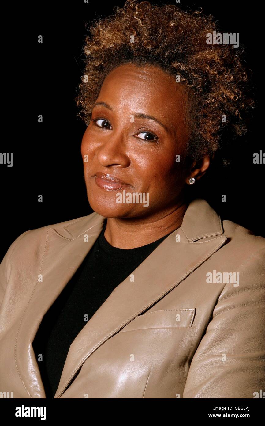 Wanda Sykes photographed in Philadelphia on March 27, 2006 by ©Scott ...