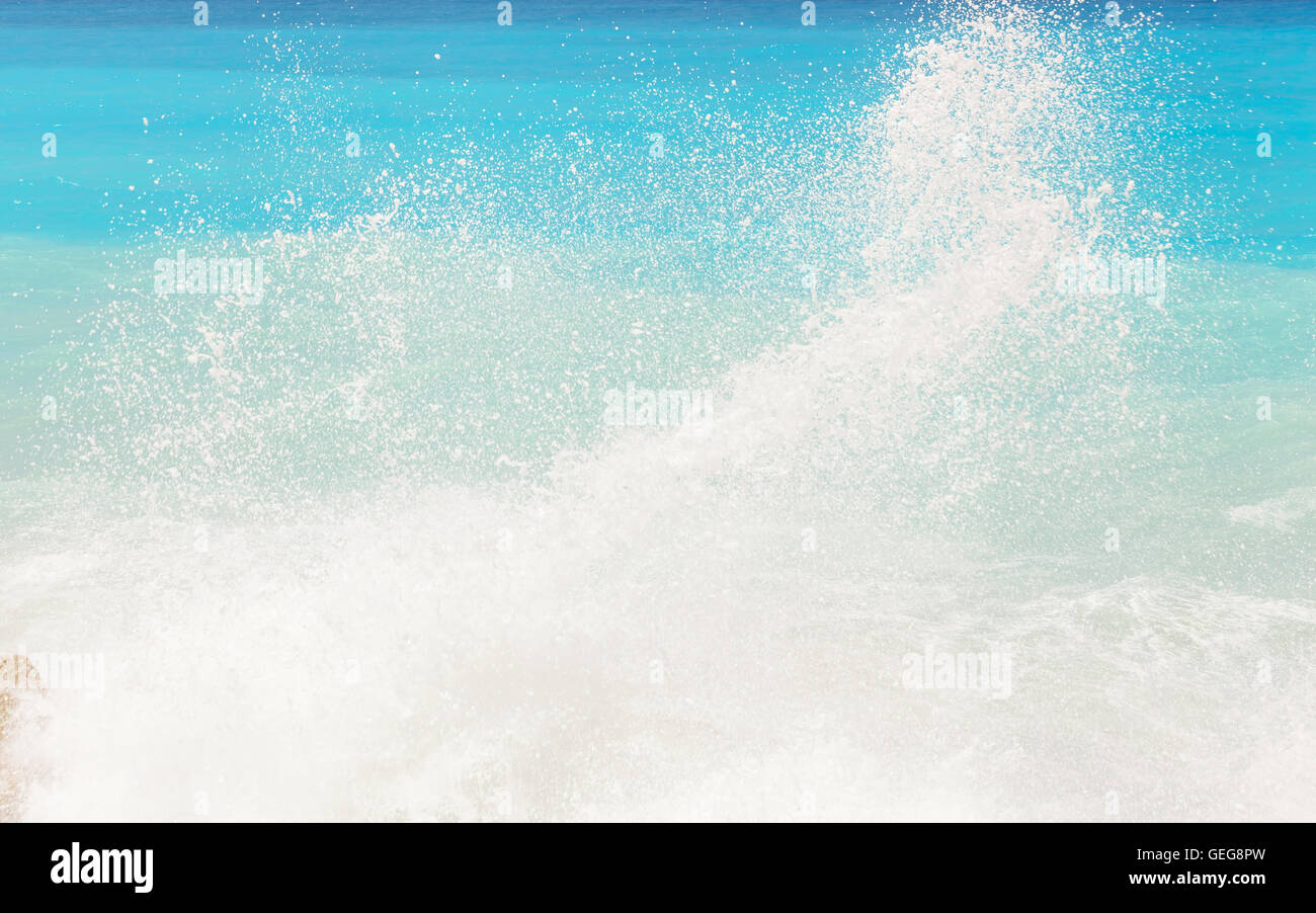 Sea wave splash with spray. Wave spray and turquoise blue sea water ...