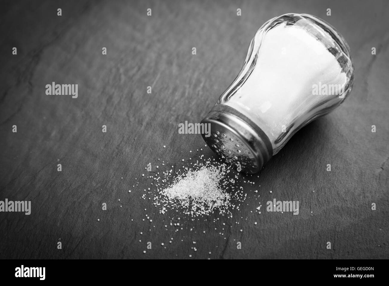 Salt shaker hi-res stock photography and images - Alamy