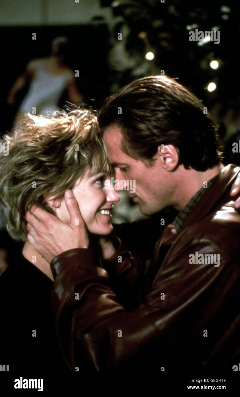 Cynthia Geary, David Beecroft Sara (Cynthia Geary) erklaert sich bereit ...