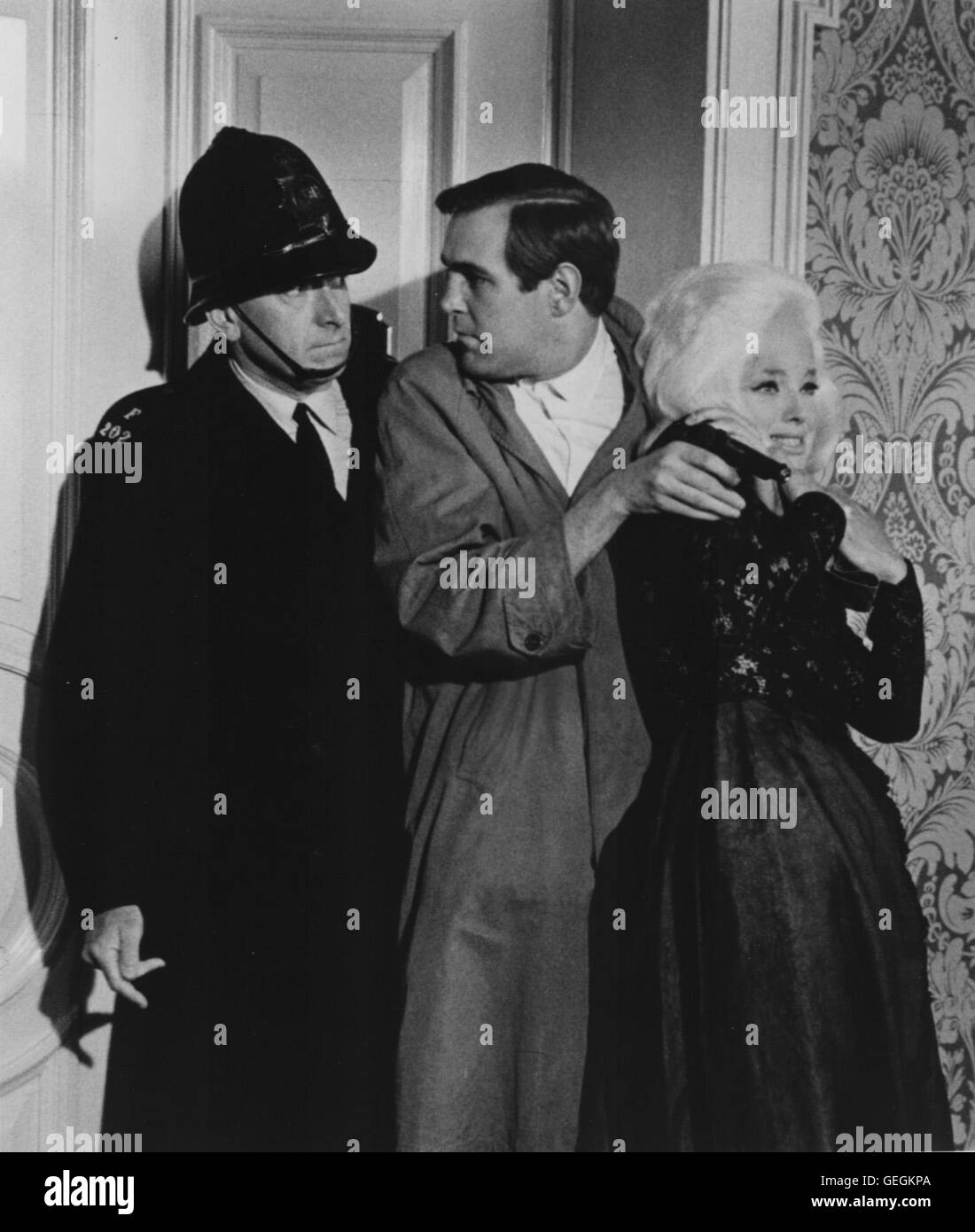 Ein toller bobby dieser flic hi-res stock photography and images - Alamy