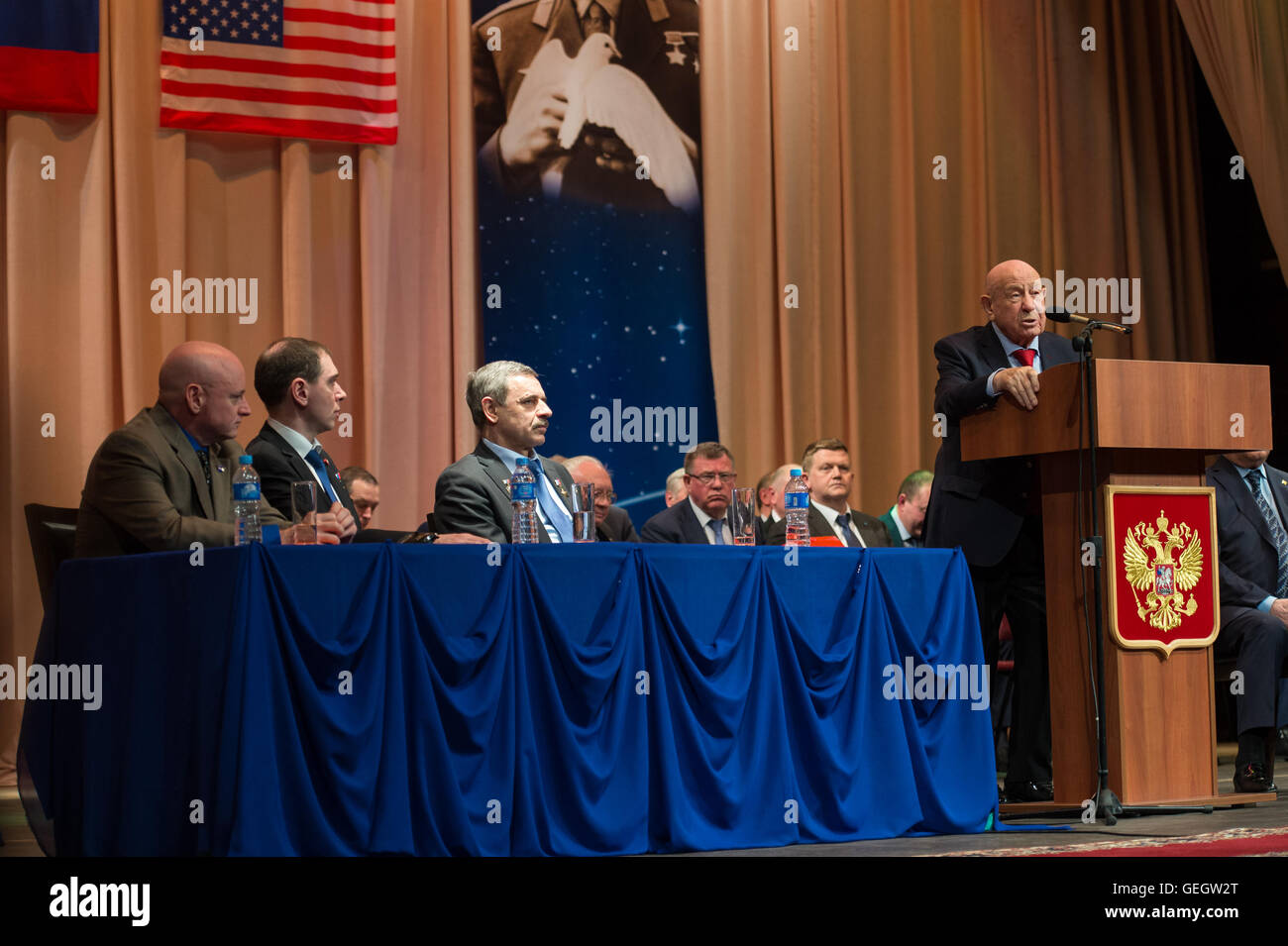 Expedition 46’s one-year crew, including Scott Kelly, Mikhail Kornienko ...