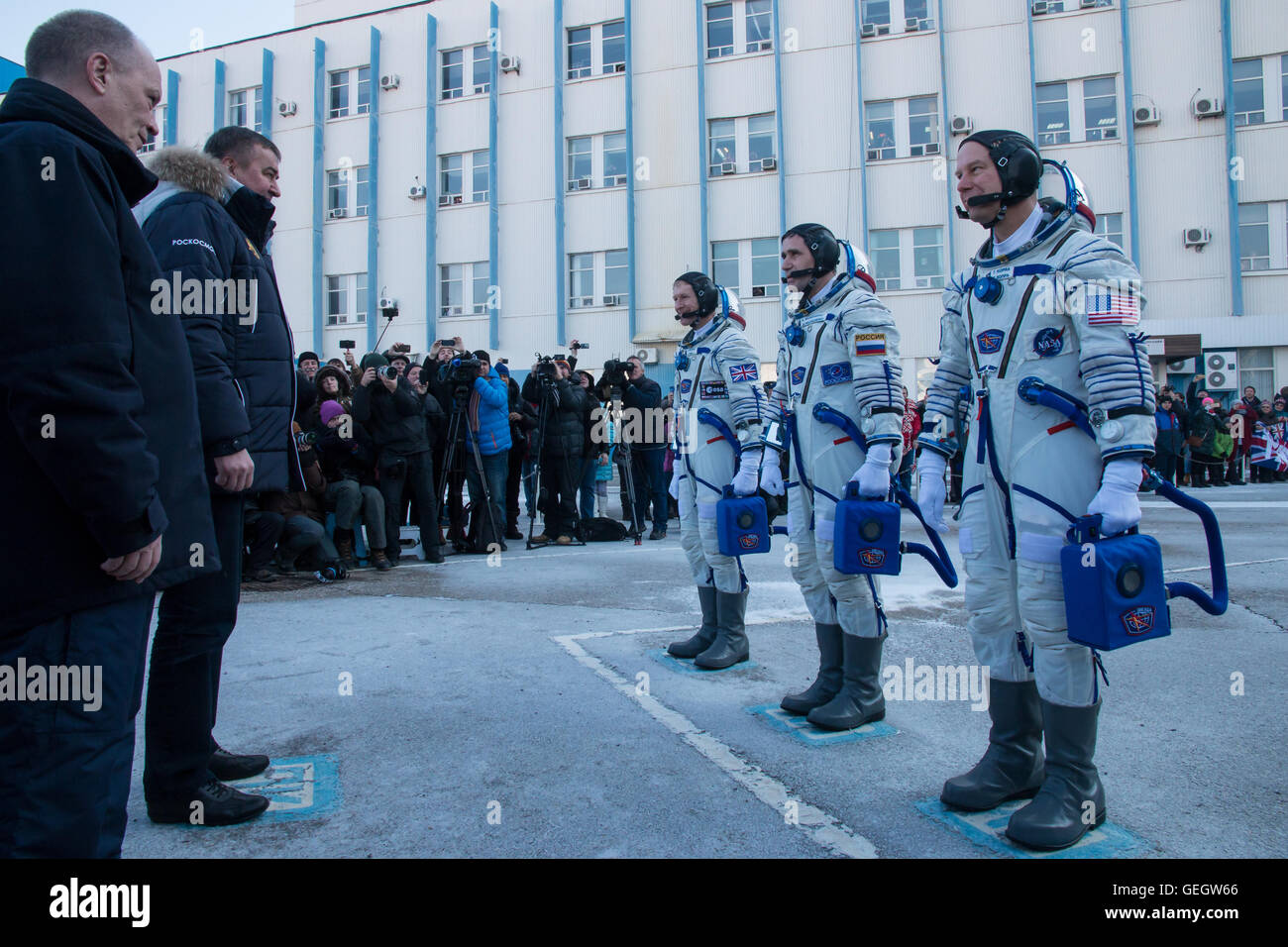 Expedition 46 astronauts Tim Peake and Tim Kopra conducted preflight ...