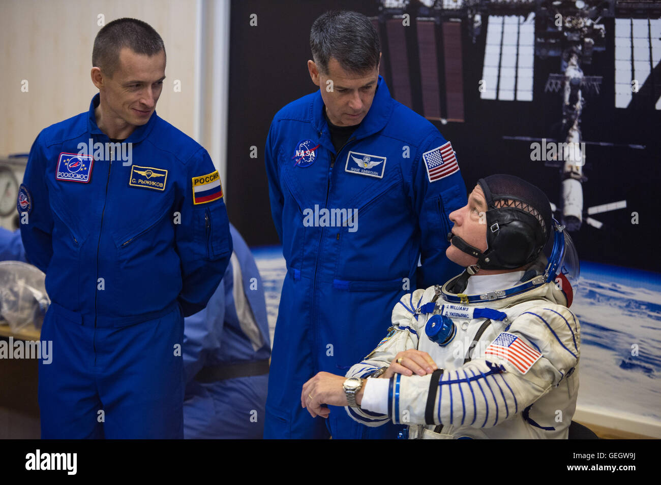 Astronauts Shane Kimbrough, Jeff Williams, and cosmonaut Sergey ...