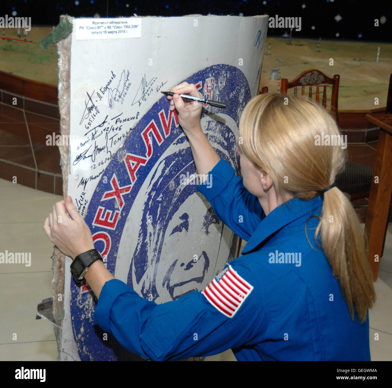 Expedition 48 preflight hi-res stock photography and images - Alamy