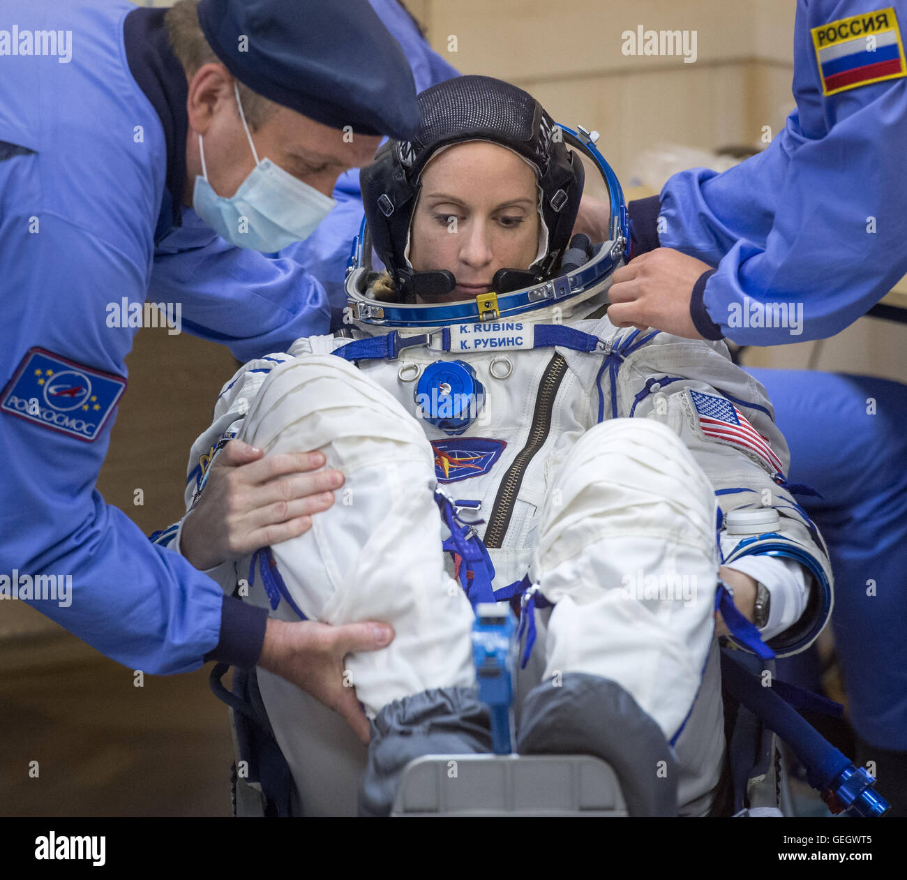 Expedition 48 preflight hi-res stock photography and images - Alamy