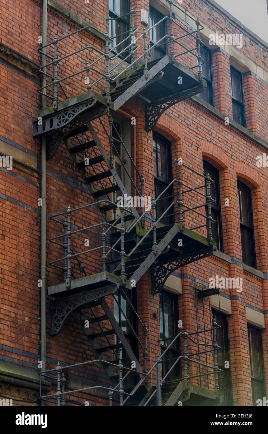 Urban Pictures Manchester city center Stock Photo - Alamy