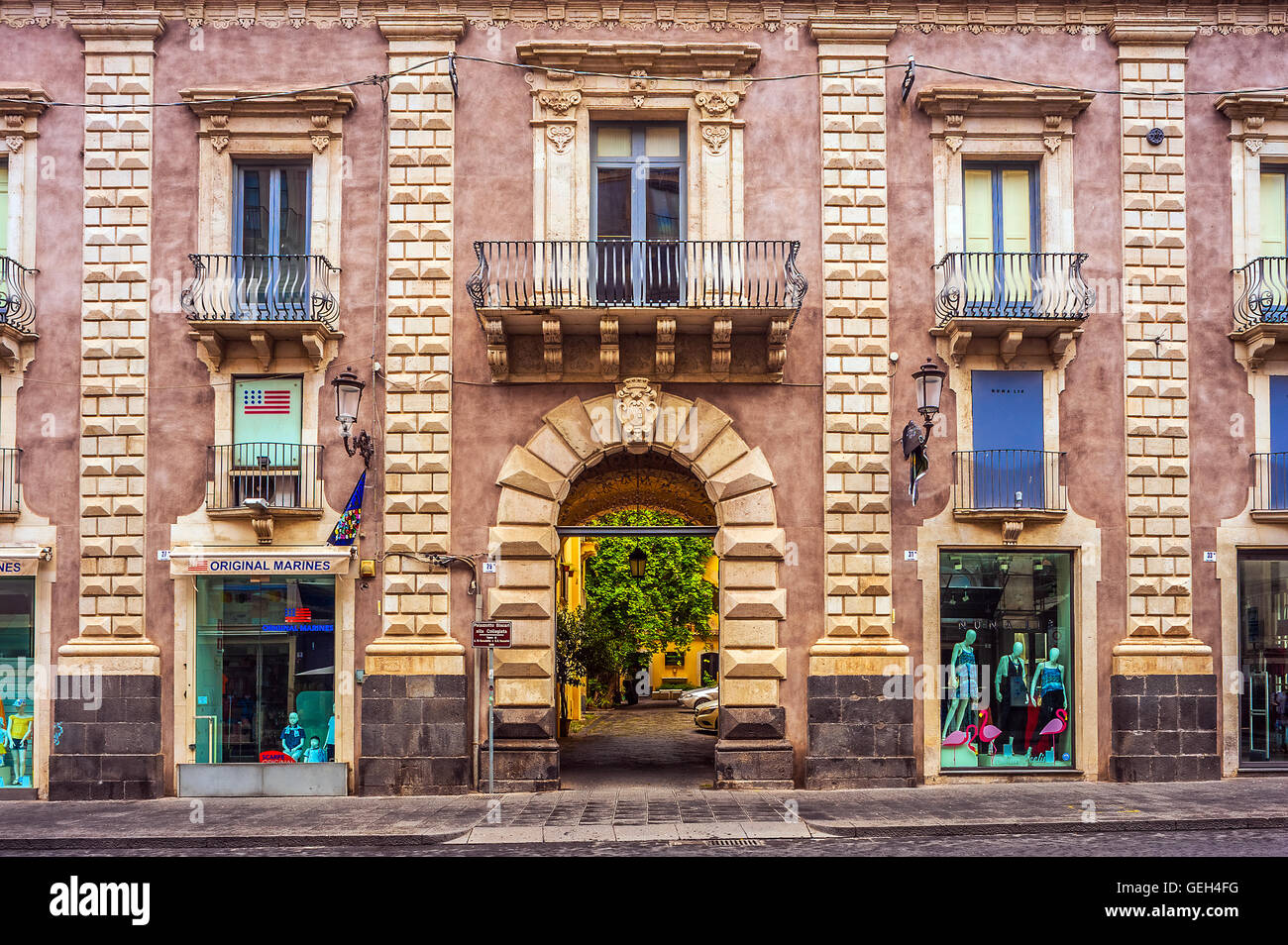 Catania centro storico hi-res stock photography and images - Alamy