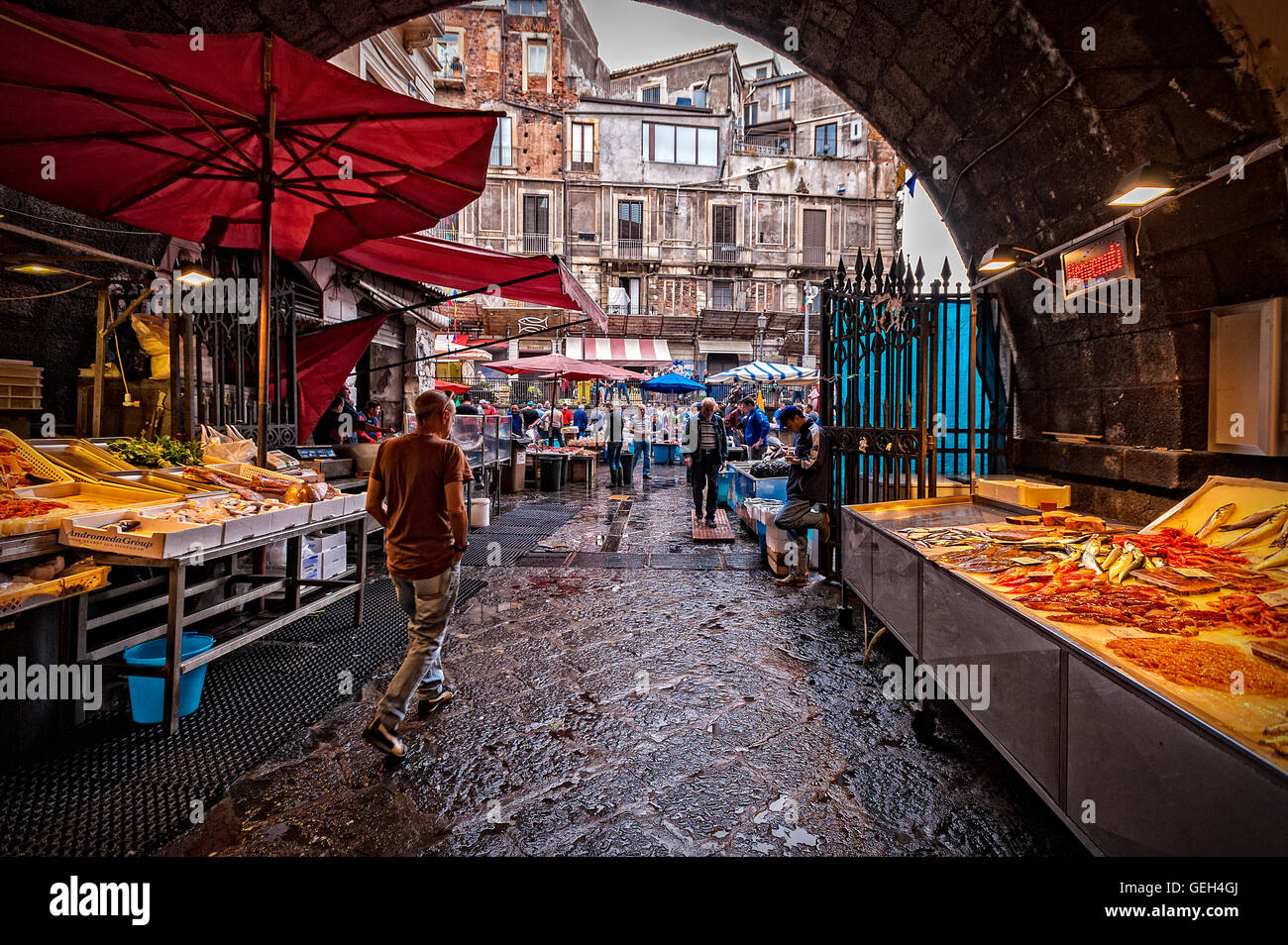 Catania fish market hi-res stock photography and images - Alamy