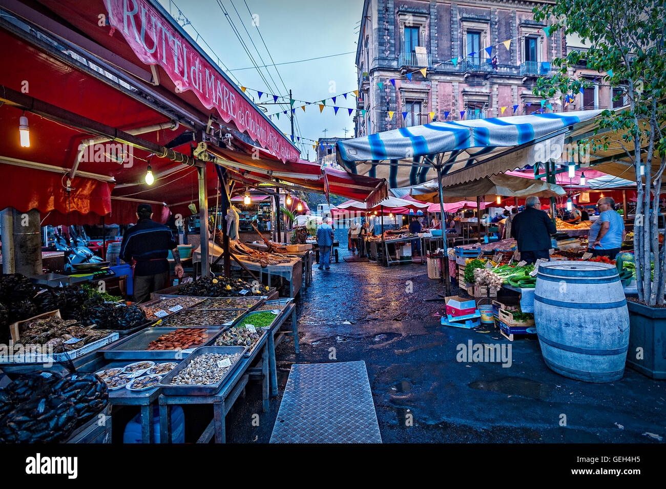 Italy Sicily Catania - Fish market Stock Photo - Alamy