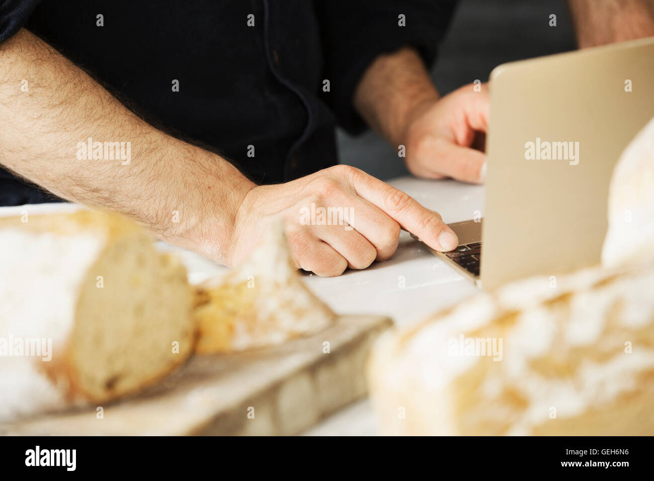 England ethnicity business computer hi-res stock photography and images ...