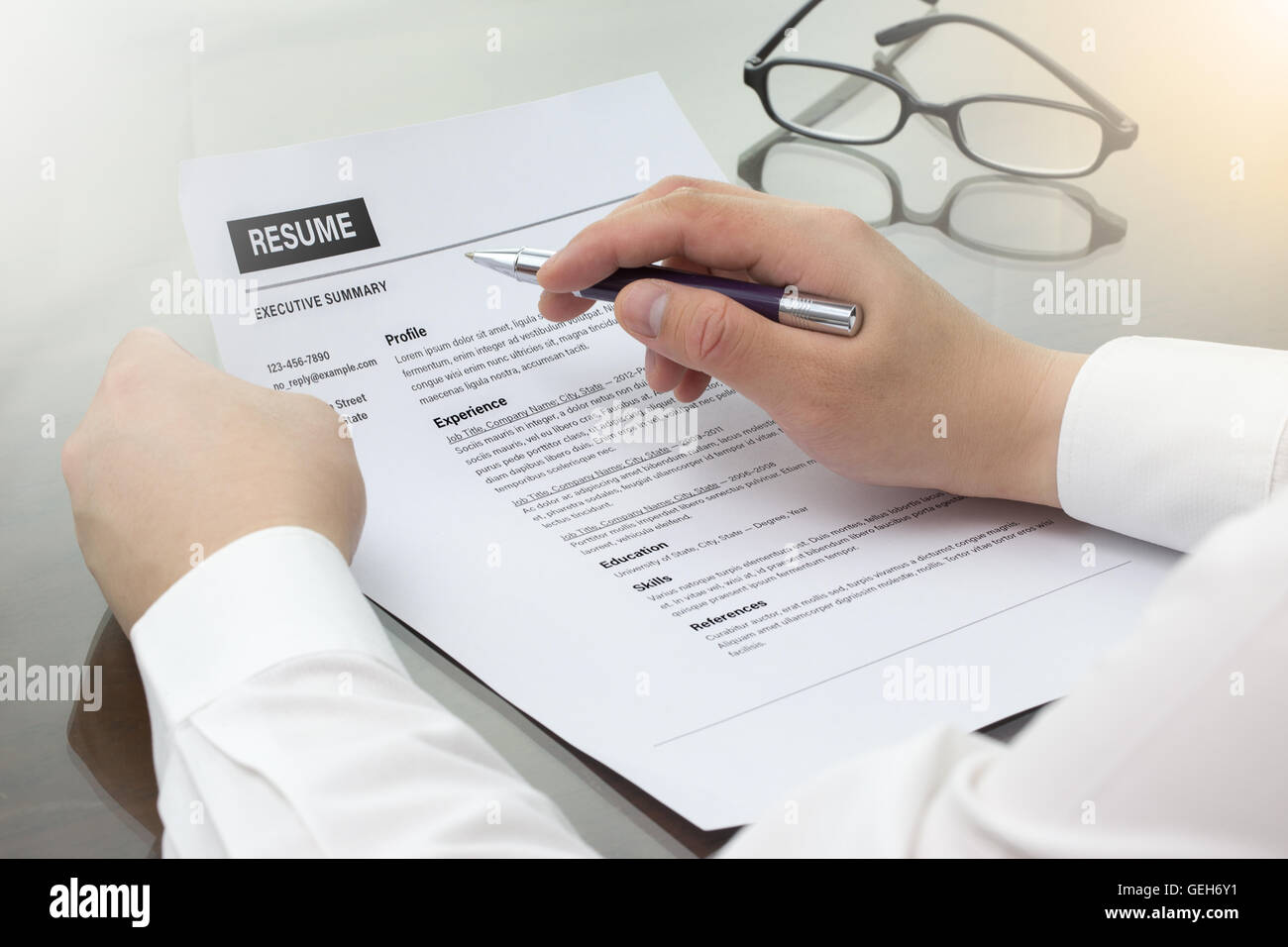 Resume review hi-res stock photography and images - Alamy