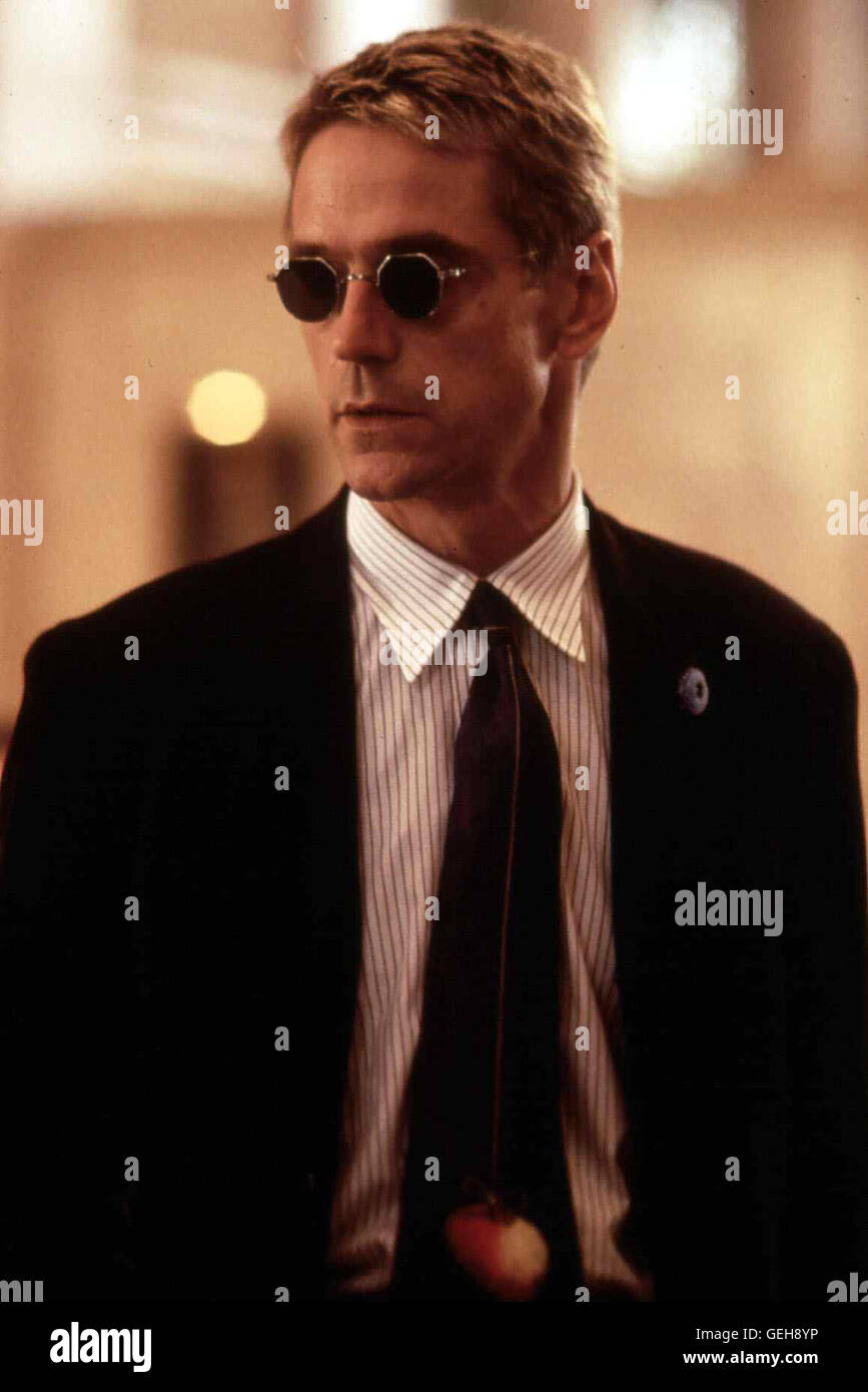 Jeremy Irons Als dann noch der High-Tech-Terrorist "Simon" (Jeremy ...